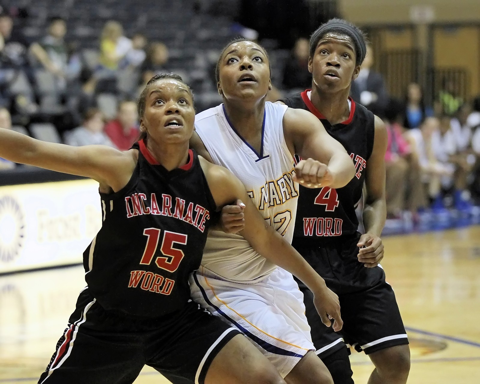 Bria Bell - Women's Basketball - St. Mary's University Athletics