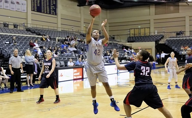 Bria Bell - Women's Basketball - St. Mary's University Athletics