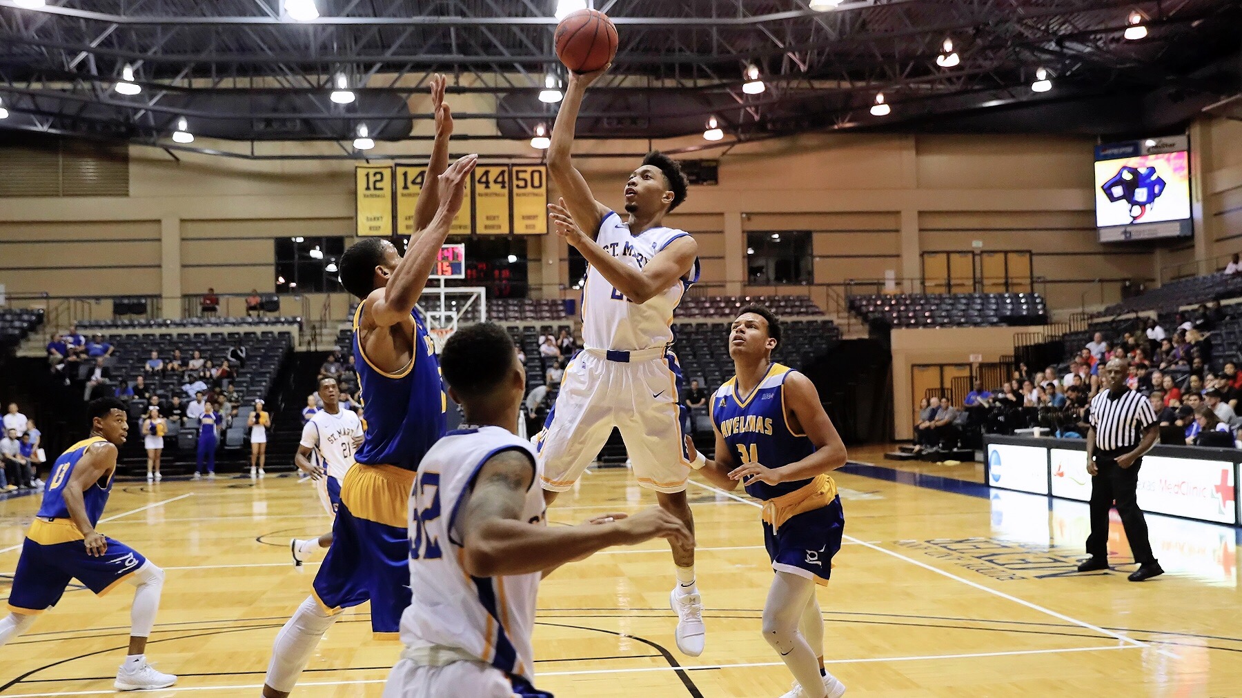 DeMarco Enoch - Men's Basketball - St. Mary's University Athletics