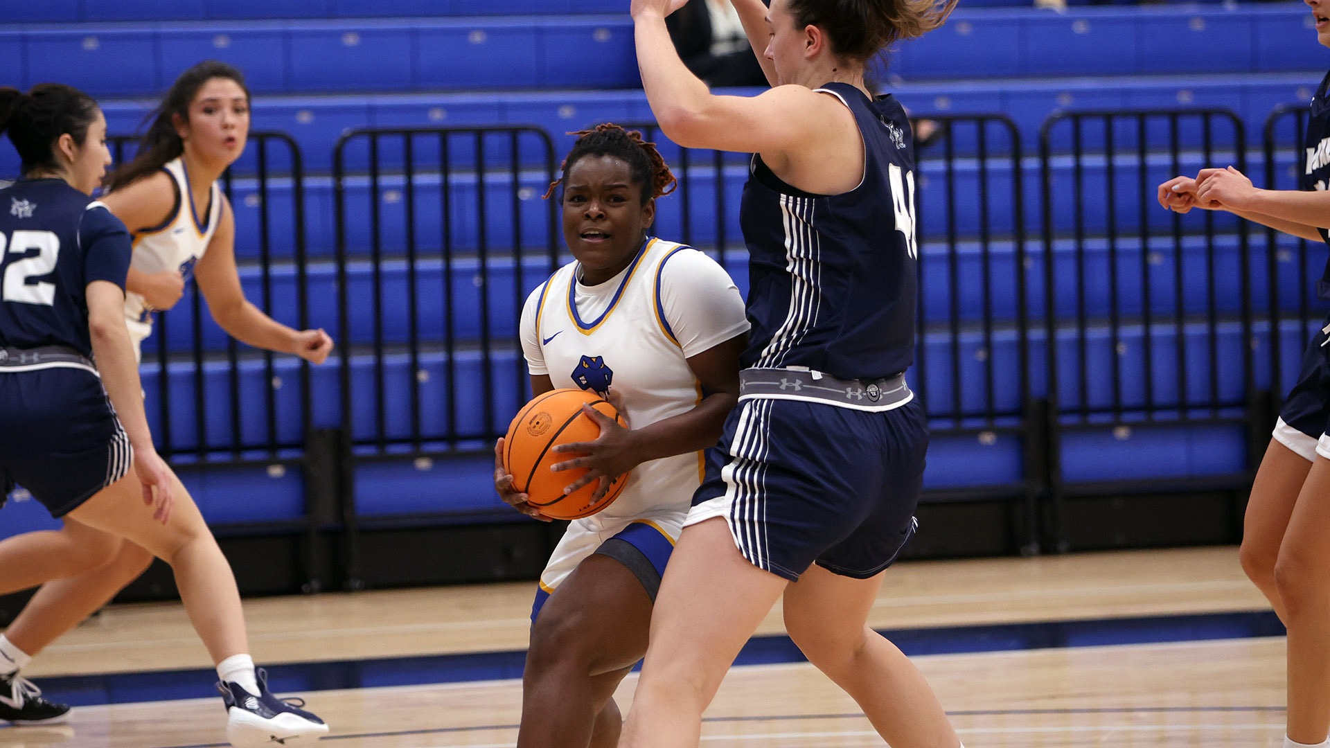 Jaedyn Dunn - Women's Basketball - St. Mary's University Athletics