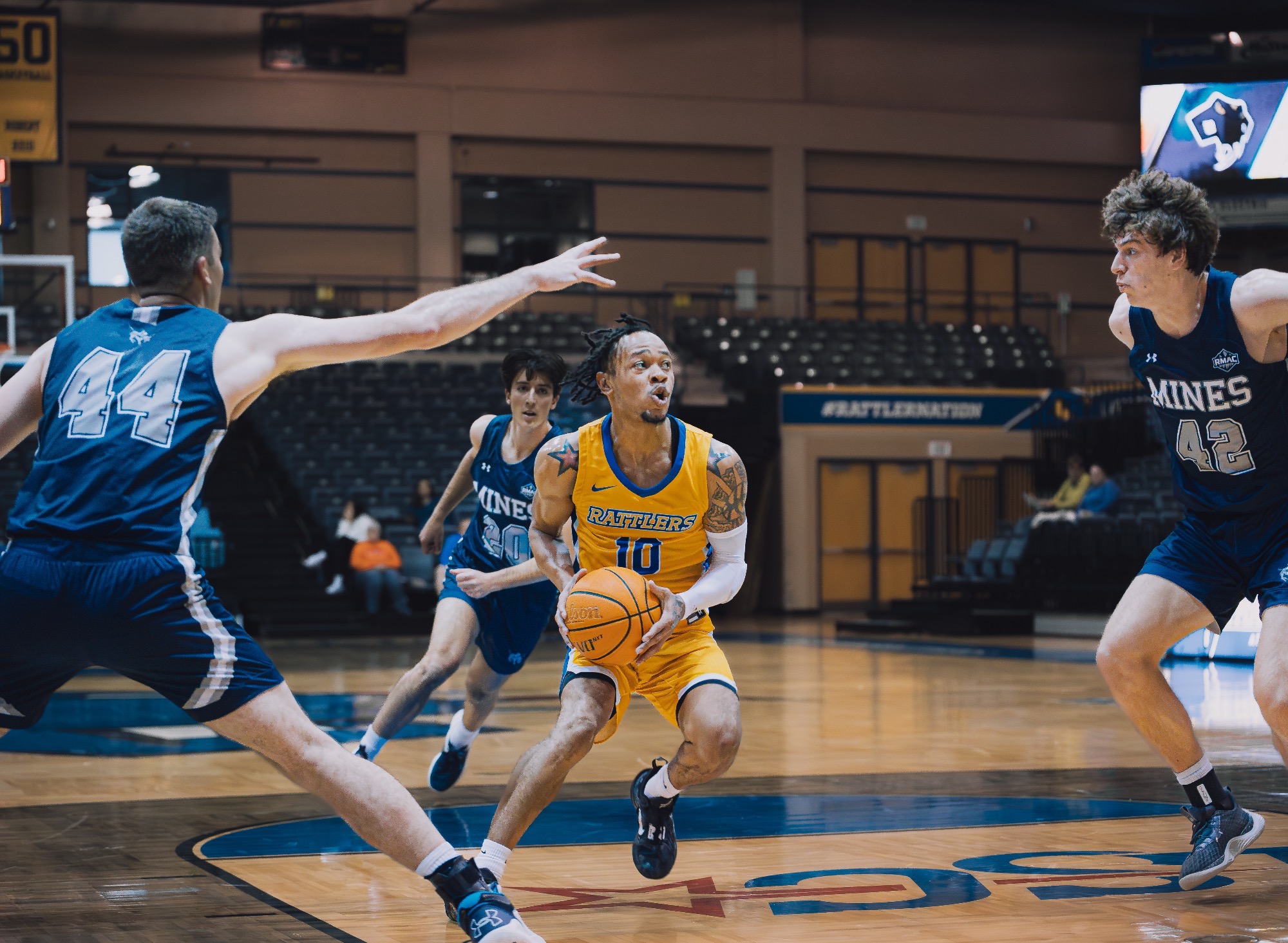 Johnson's Career-High Helps Men's Hoops End 2023 on a High Note - St ...