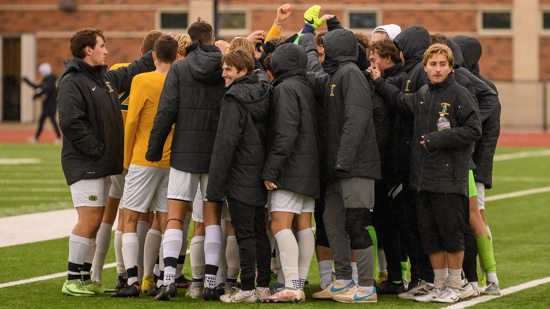 Green Knights Stopped In Cream City - St. Norbert College