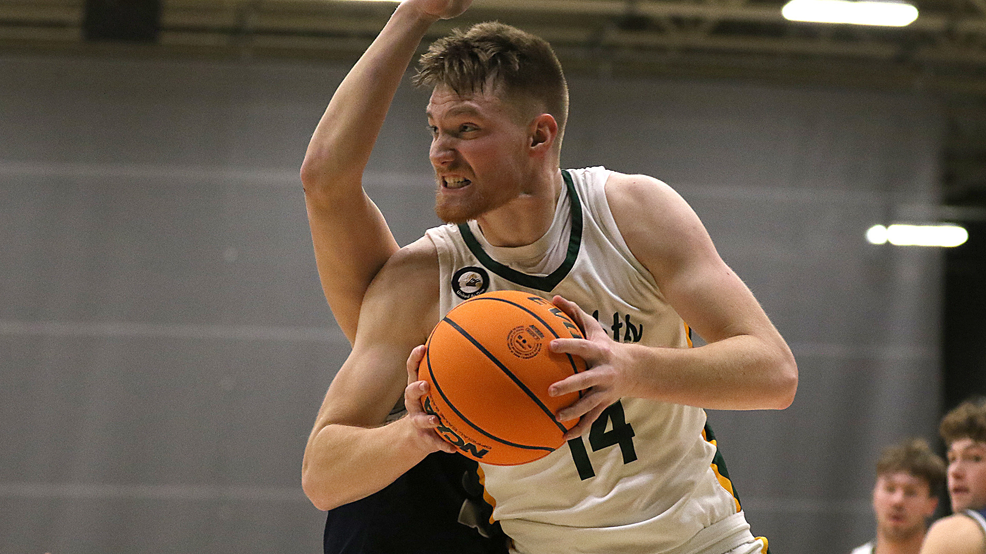 Green Knights Plunder Vikings - St. Norbert College