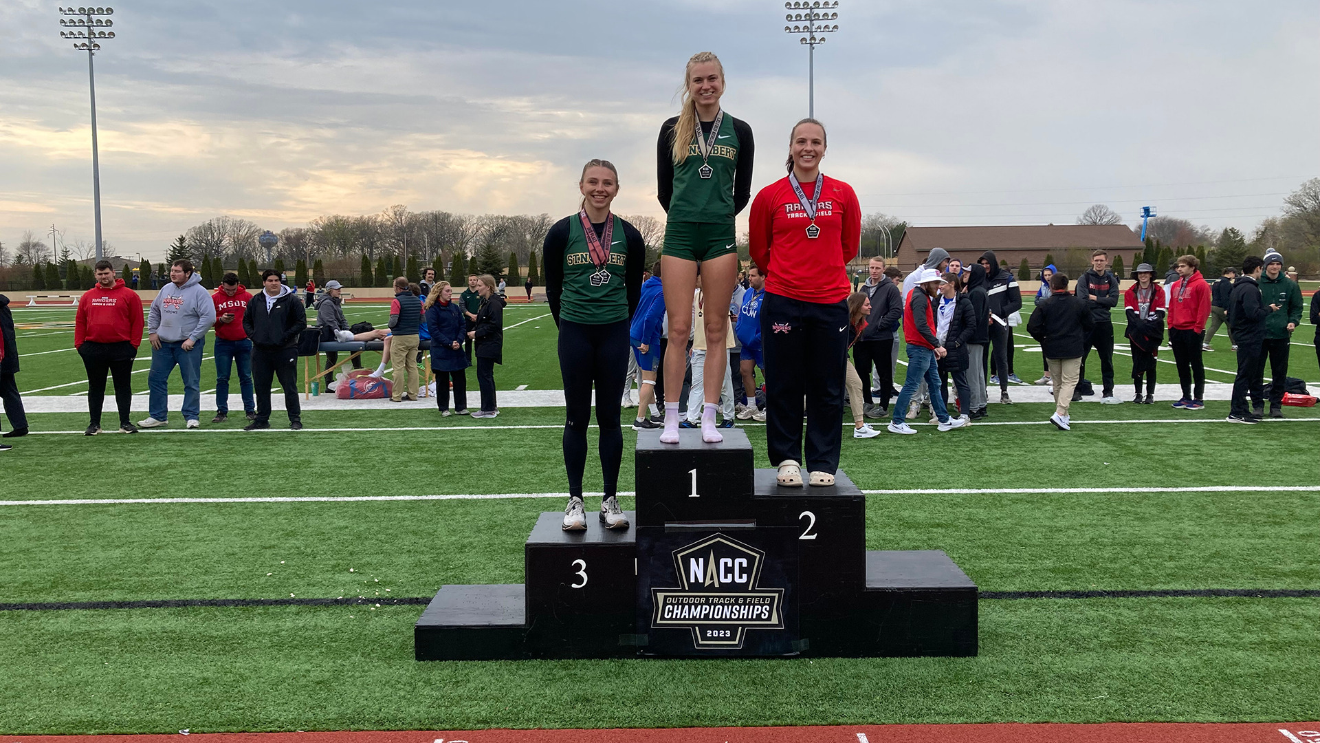 St. Norbert Out Front On First Day at NACC Championship - St. Norbert ...