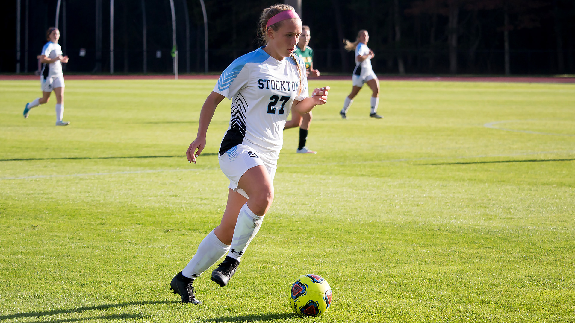 Amber Loomis - Women's Soccer - Stockton University Athletics