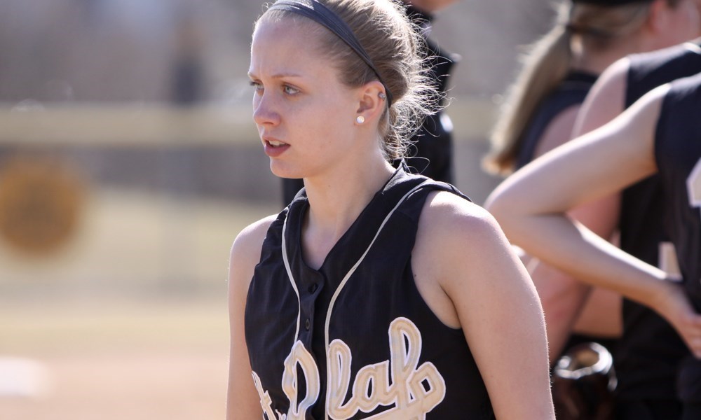 Emily Johnson - Softball - St. Olaf College Athletics
