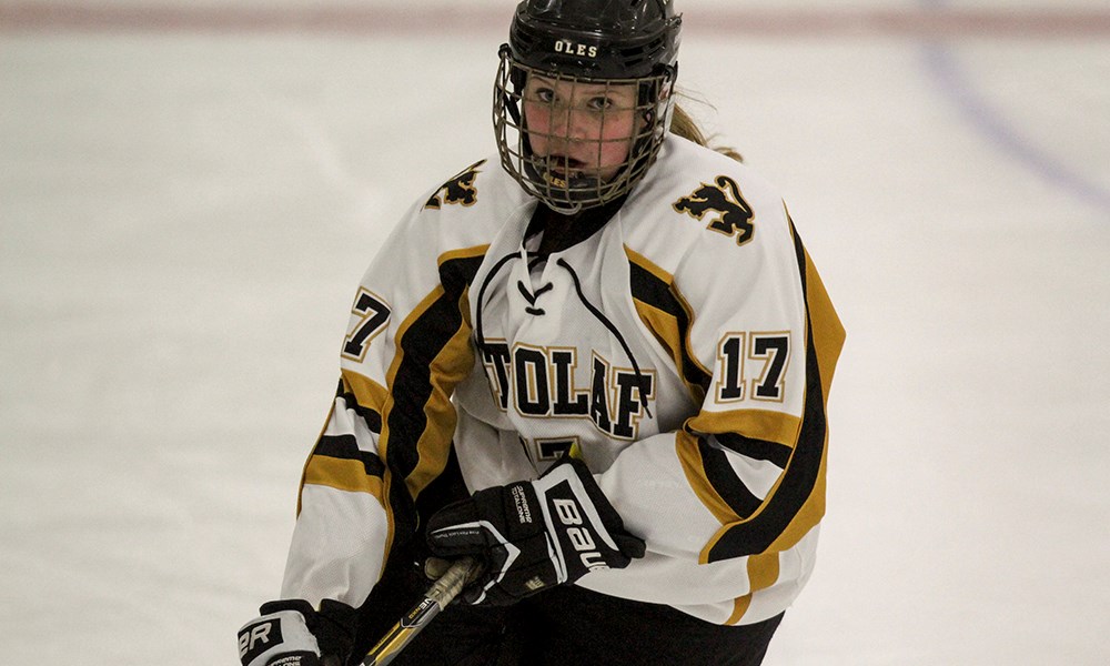 Anna Bartz - Women's Hockey - St. Olaf College Athletics