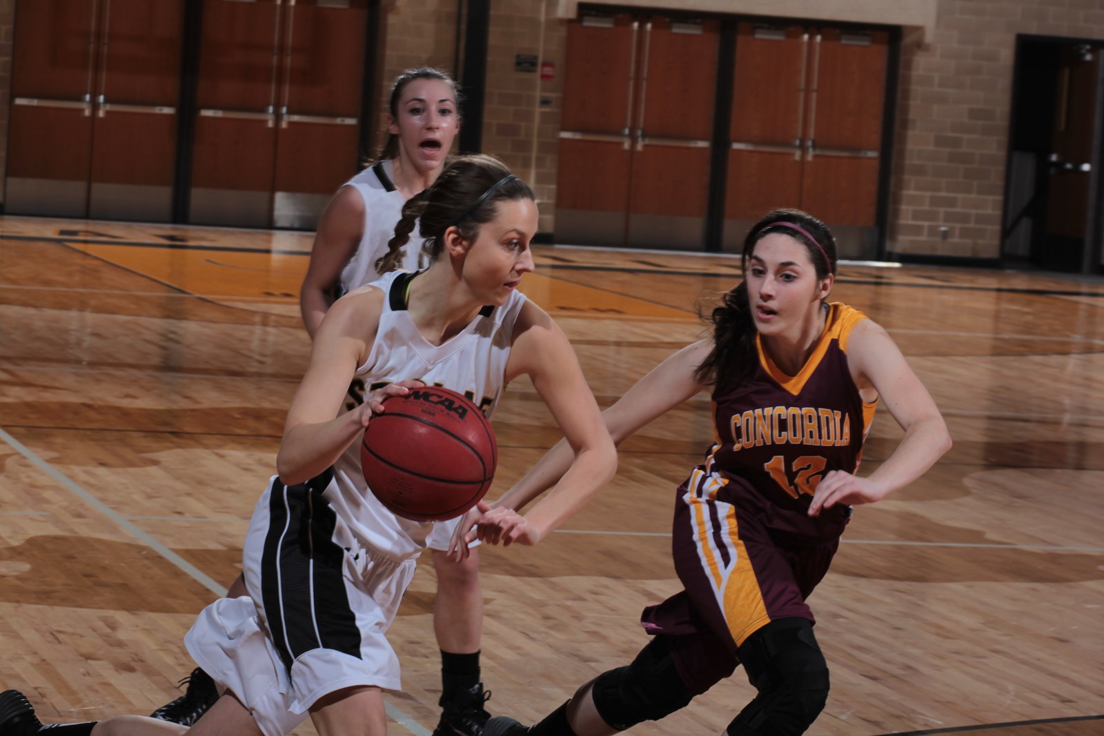 Kari Keogh - Women's Basketball - St. Olaf College Athletics