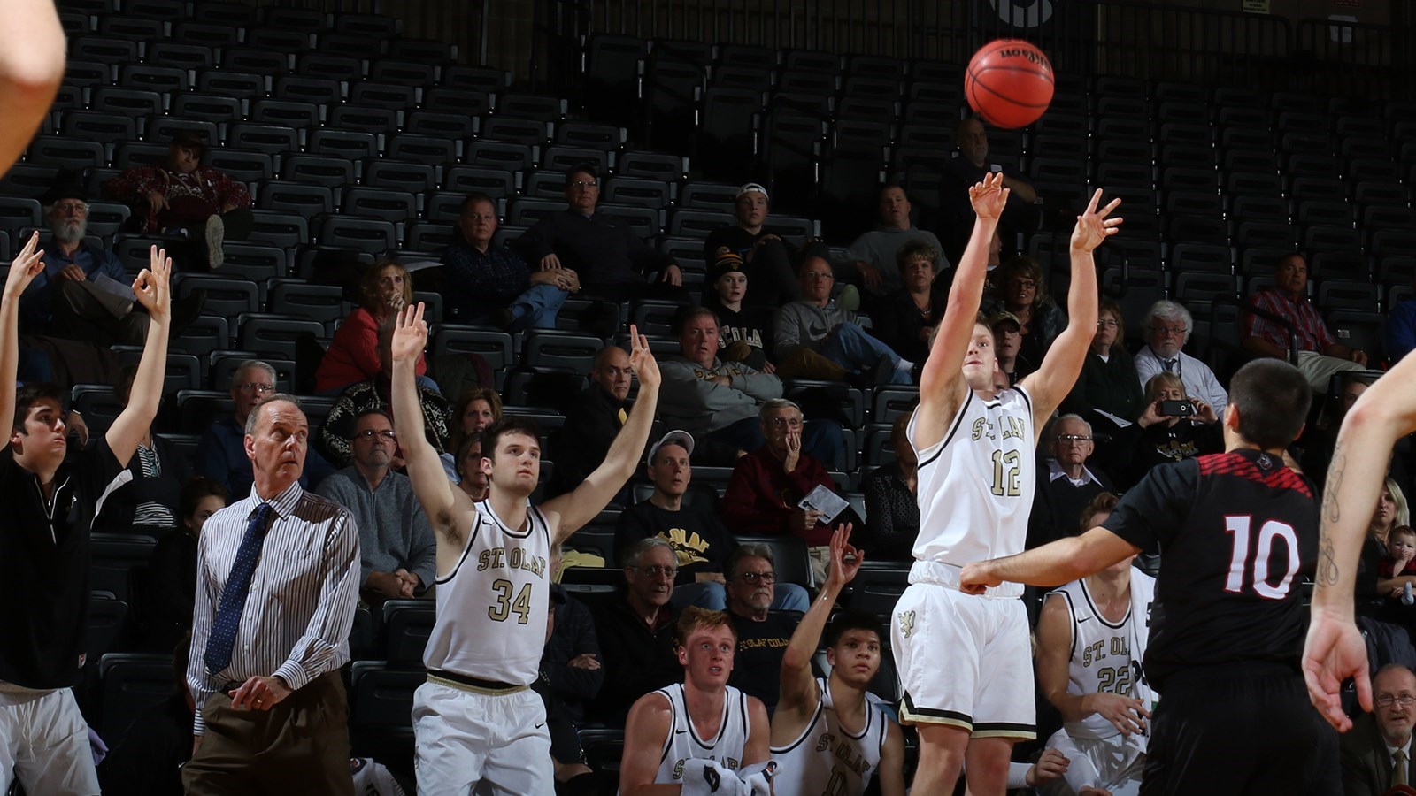 Trevin Nelson - Men's Basketball - St. Olaf College Athletics