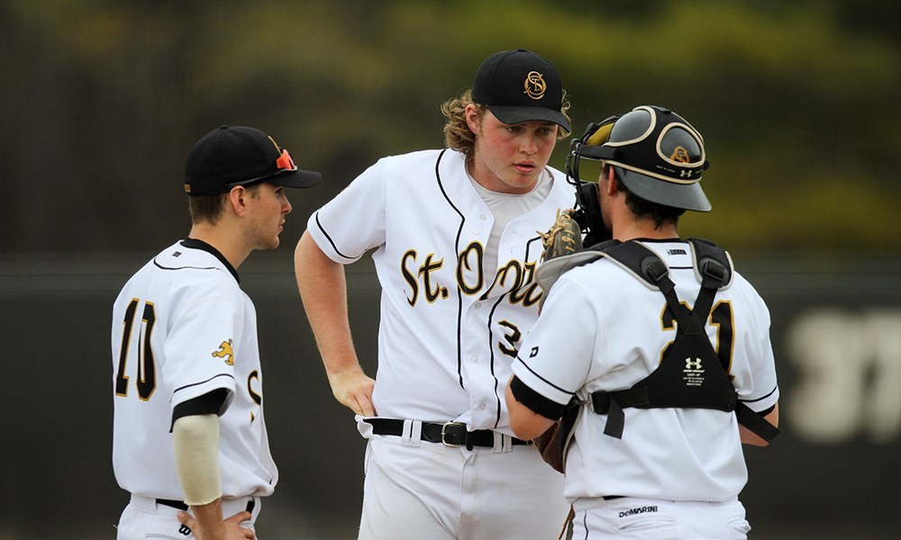 Hanson Devine - Baseball - St. Olaf College Athletics