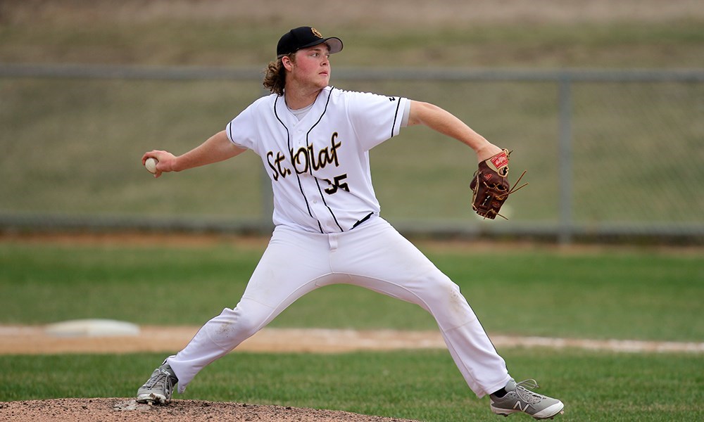 Hanson Devine - Baseball - St. Olaf College Athletics