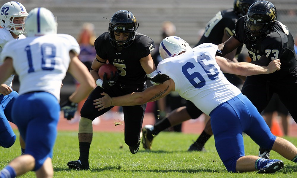 Bryan Aviles - Football - St. Olaf College Athletics