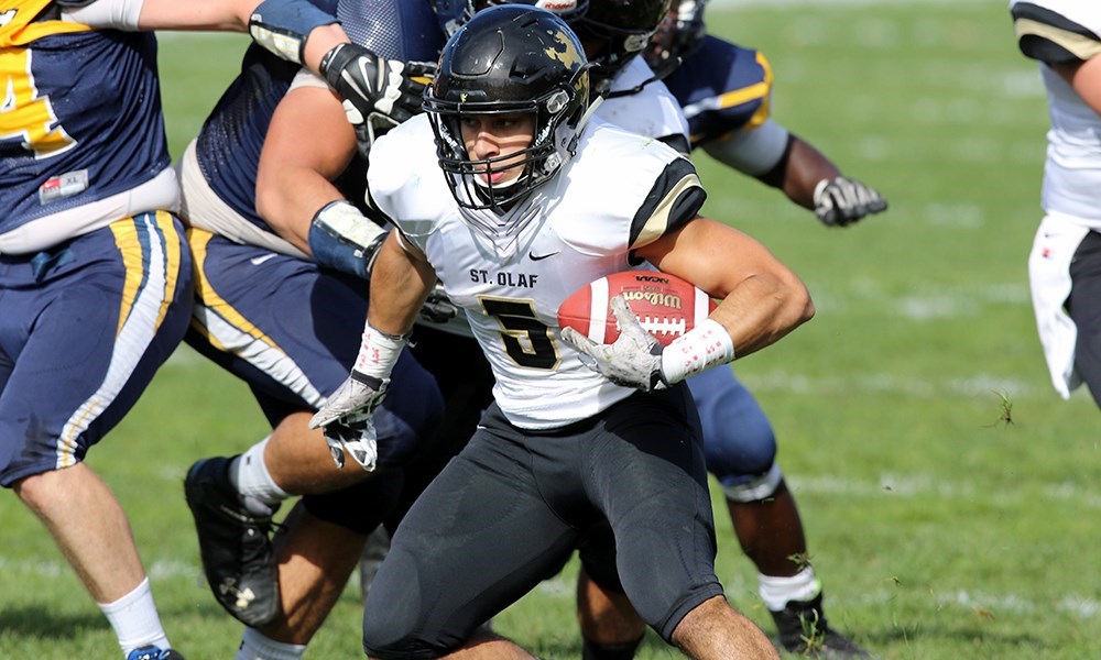 Bryan Aviles - Football - St. Olaf College Athletics