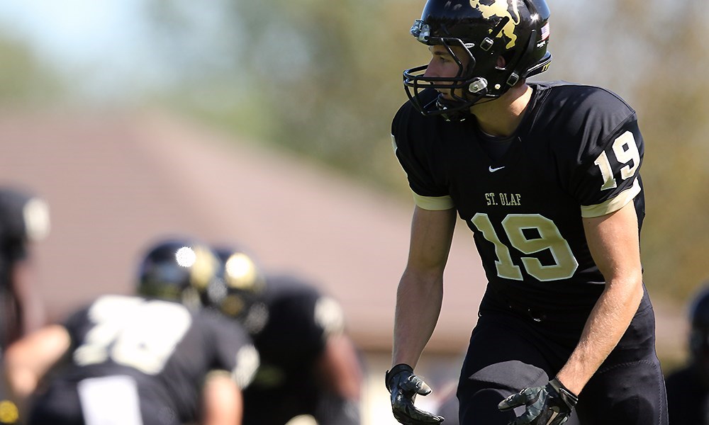 Connor Henderson - Football - St. Olaf College Athletics