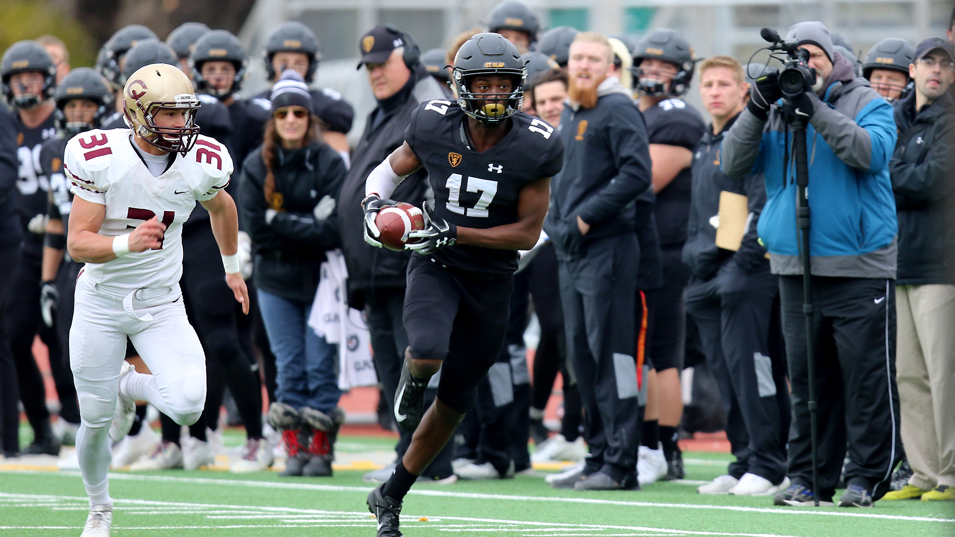 Football drops 21-10 contest to Concordia (Minn.) - St. Olaf College ...