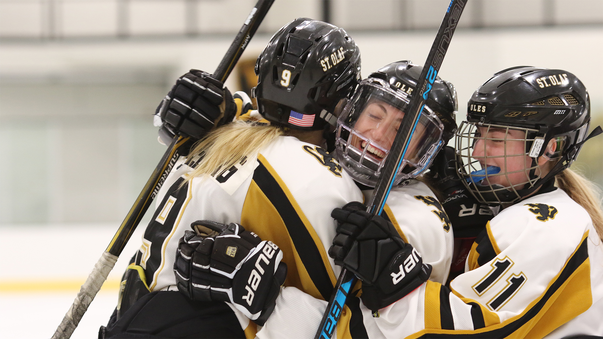 Maddie Anderson - Women's Hockey - St. Olaf College Athletics