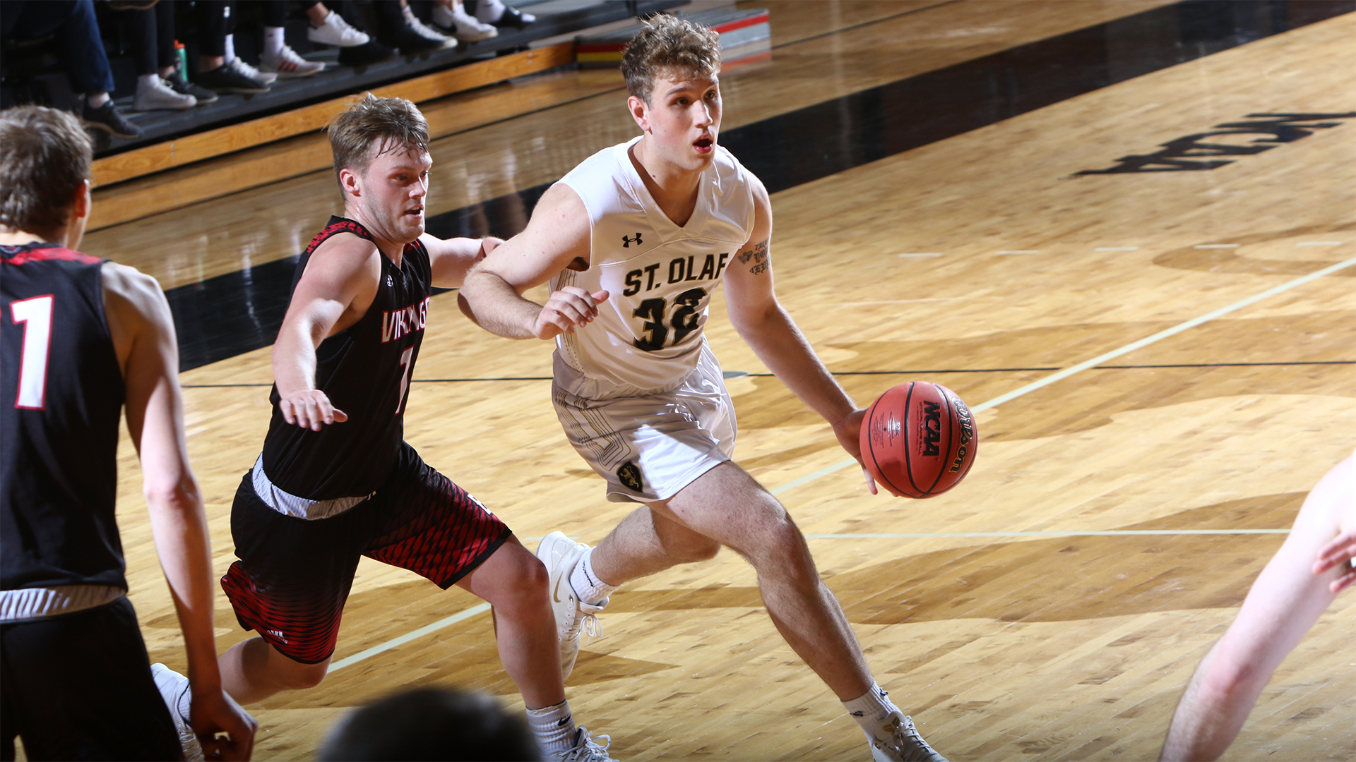 Men's basketball takes down Bethany Lutheran in home opener - St. Olaf ...