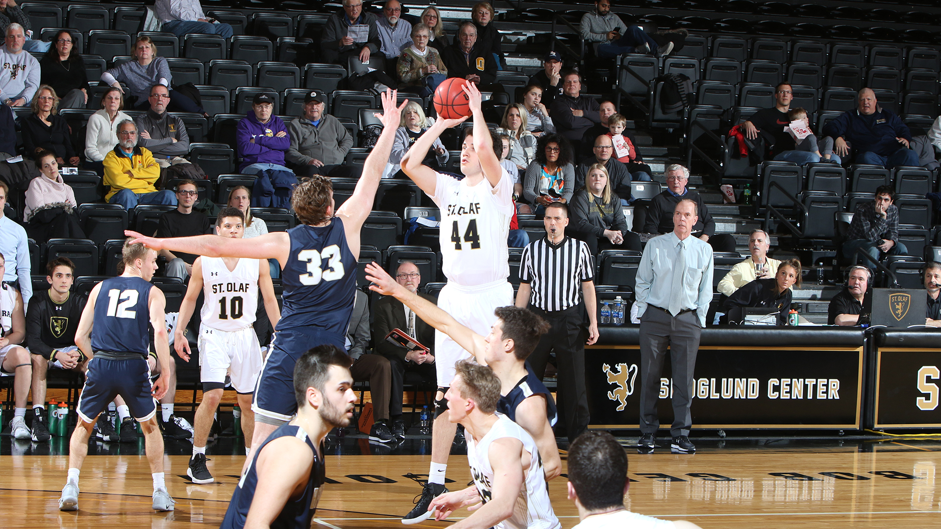 Frank Delaney - Men's Basketball - St. Olaf College Athletics
