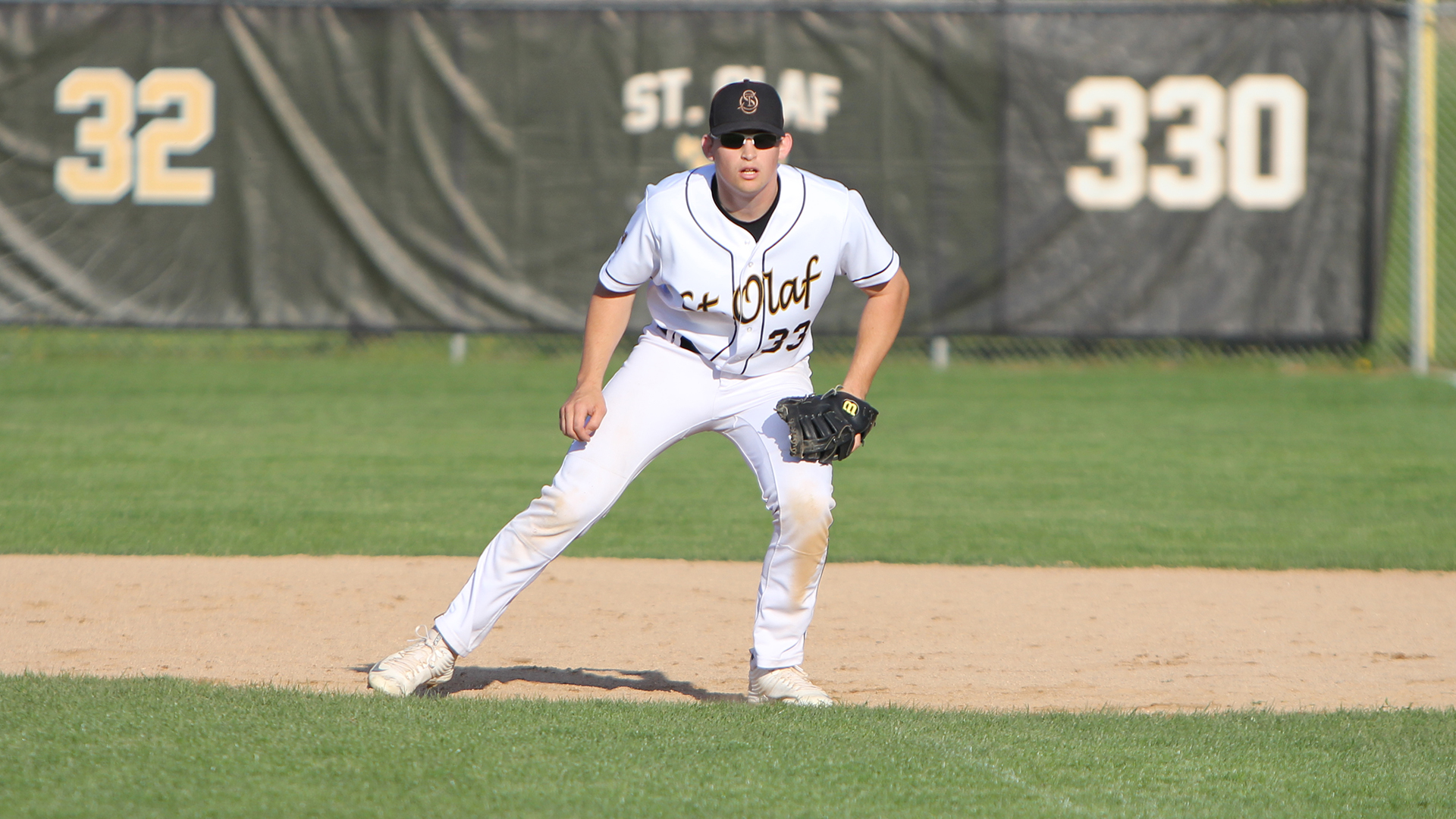 Luke Dahl - Baseball - St. Olaf College Athletics