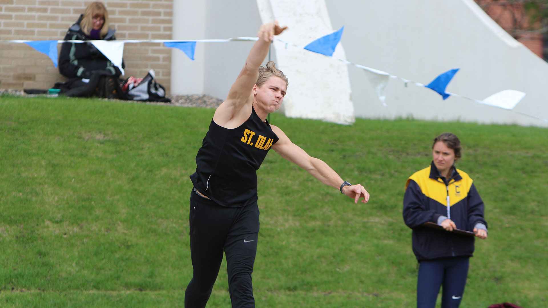 Chris Frick - Men's Track and Field - St. Olaf College Athletics