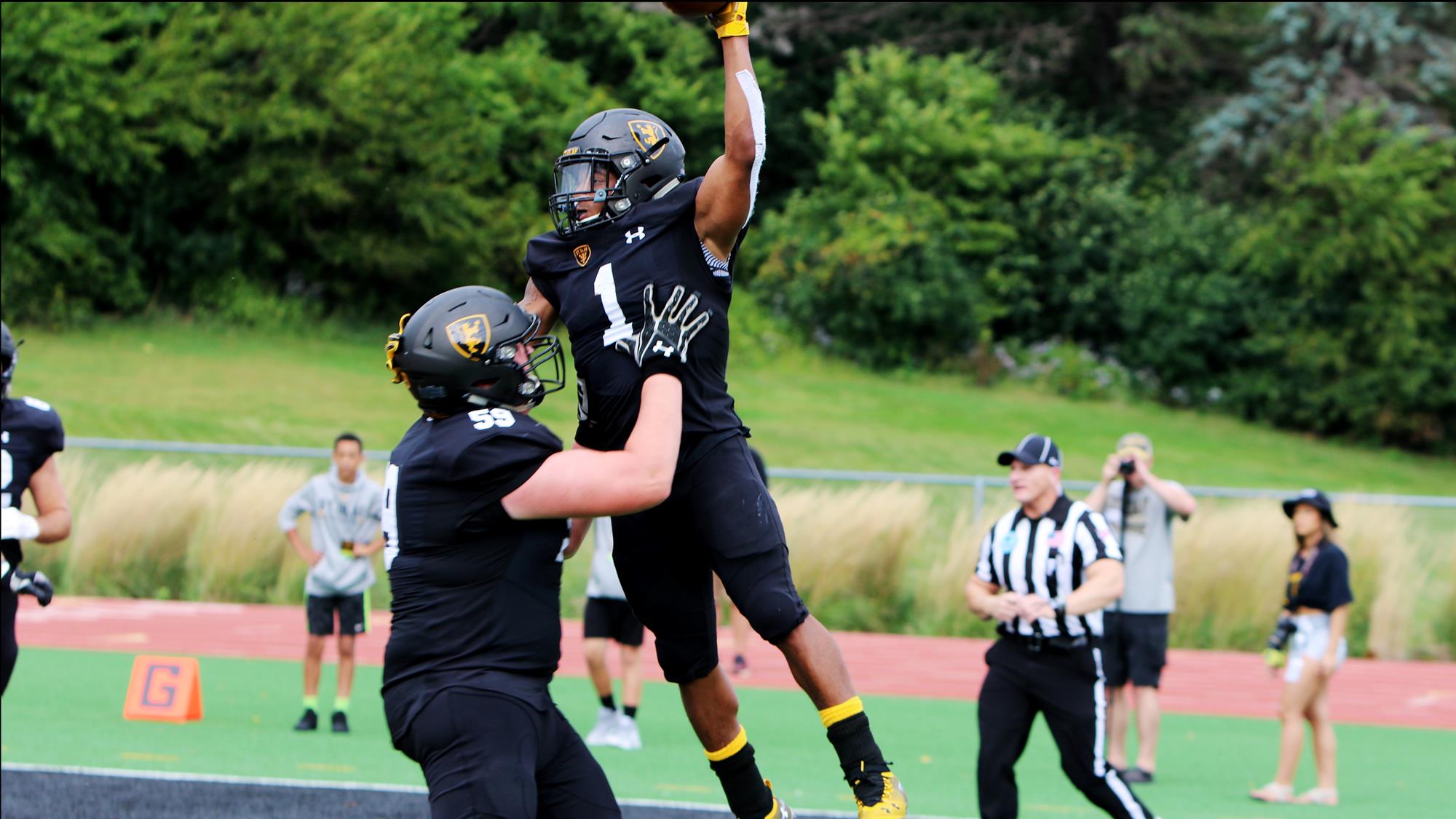 Oles maintain control of Goat with sixth-straight win over Carleton ...