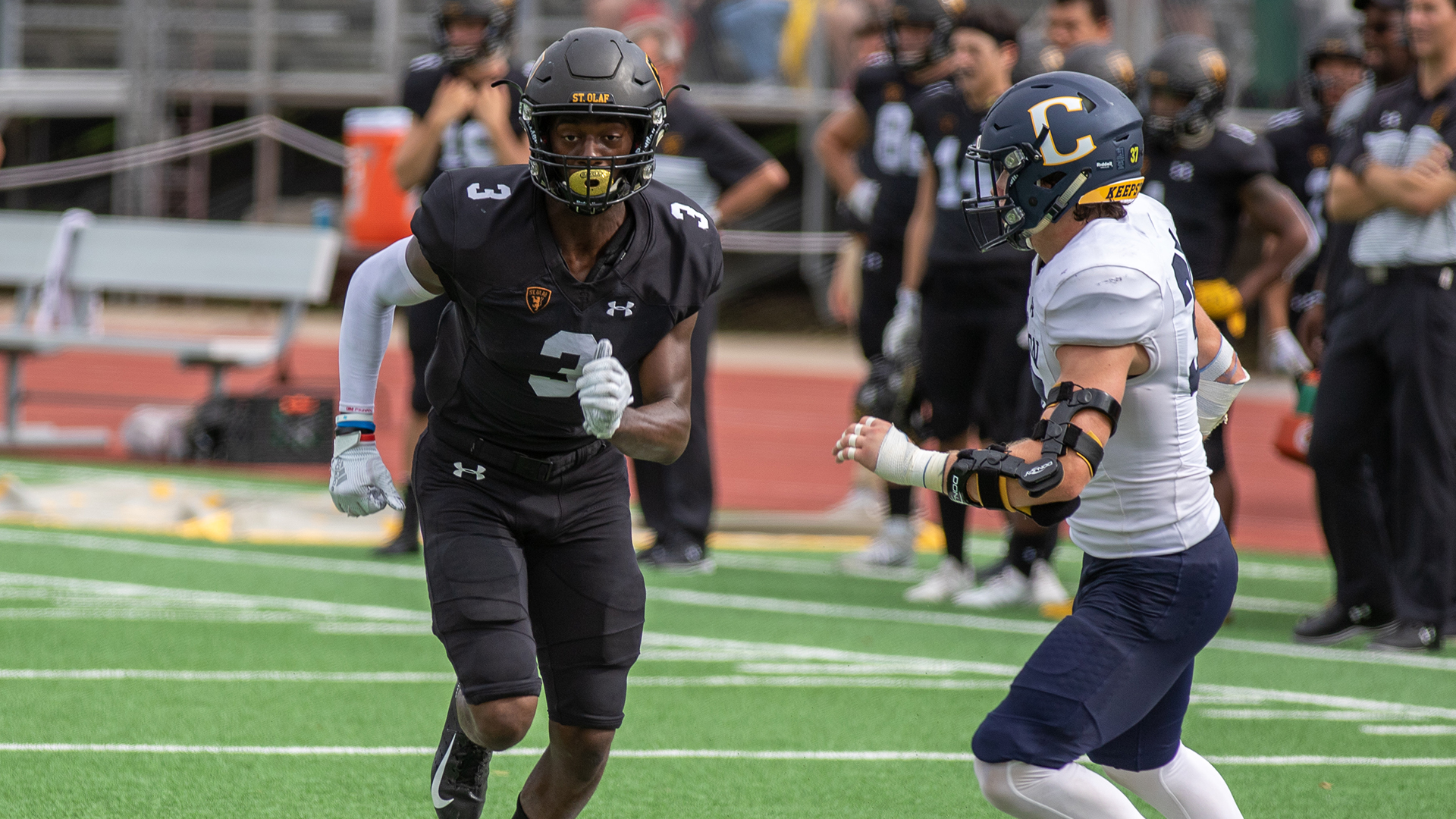 Gabe Alada - Football - St. Olaf College Athletics