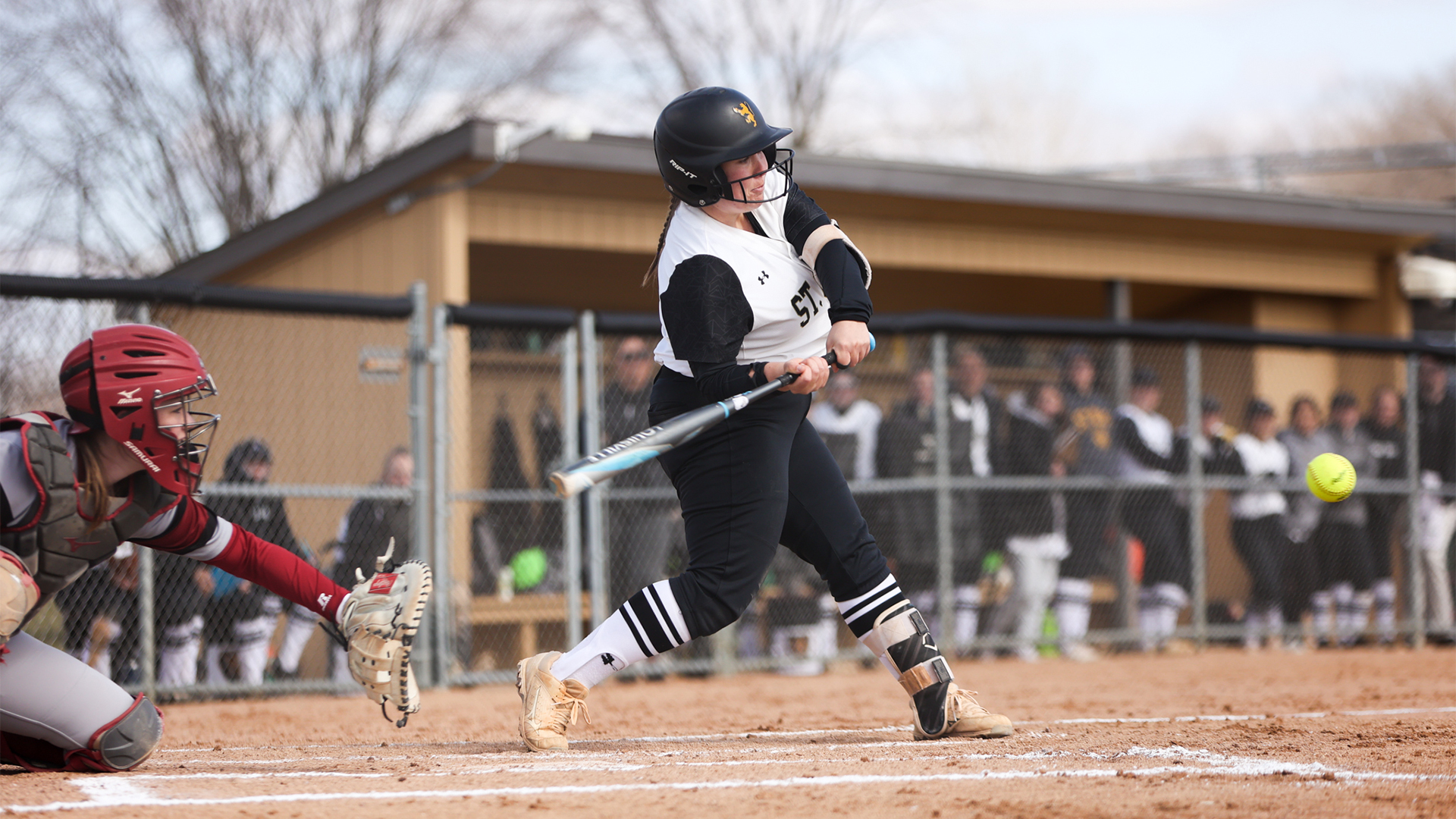 Softball secures fourth-straight playoff berth by sweeping Hamline - St ...