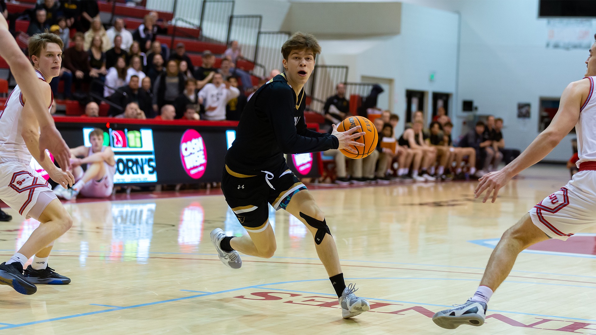 Connor Martin - Men's Basketball - St. Olaf College Athletics
