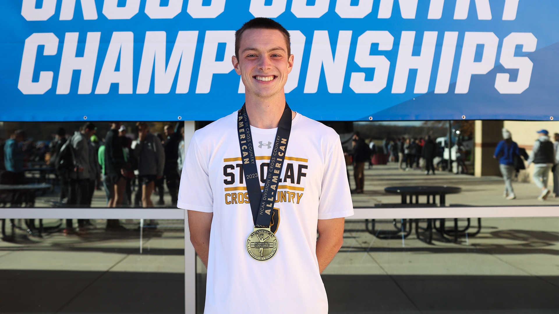 Kelly honored as CSC Academic All-American - St. Olaf College Athletics