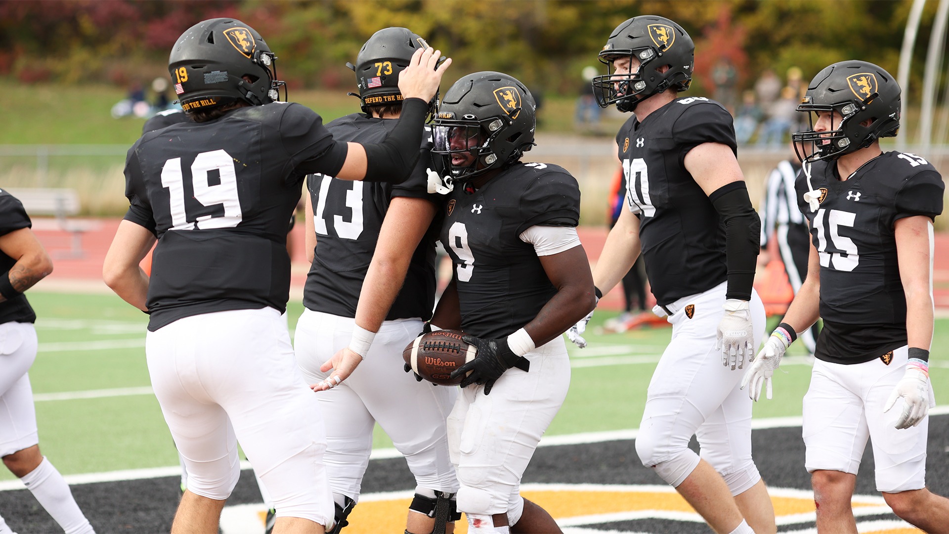 Saint John's starts fast to hand football Senior Day loss - St. Olaf ...