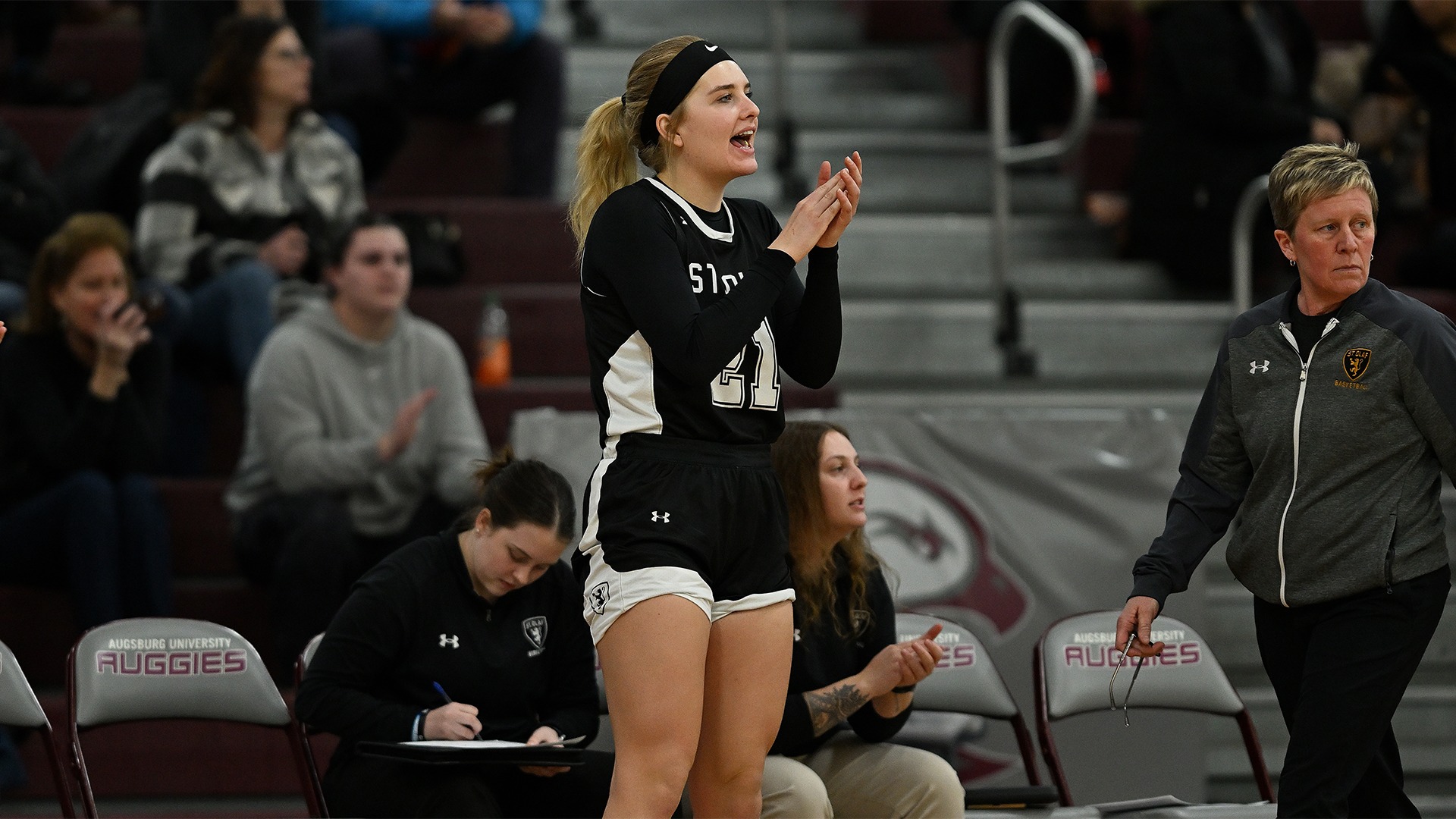 Rachel Kelly - Women's Basketball - St. Olaf College Athletics