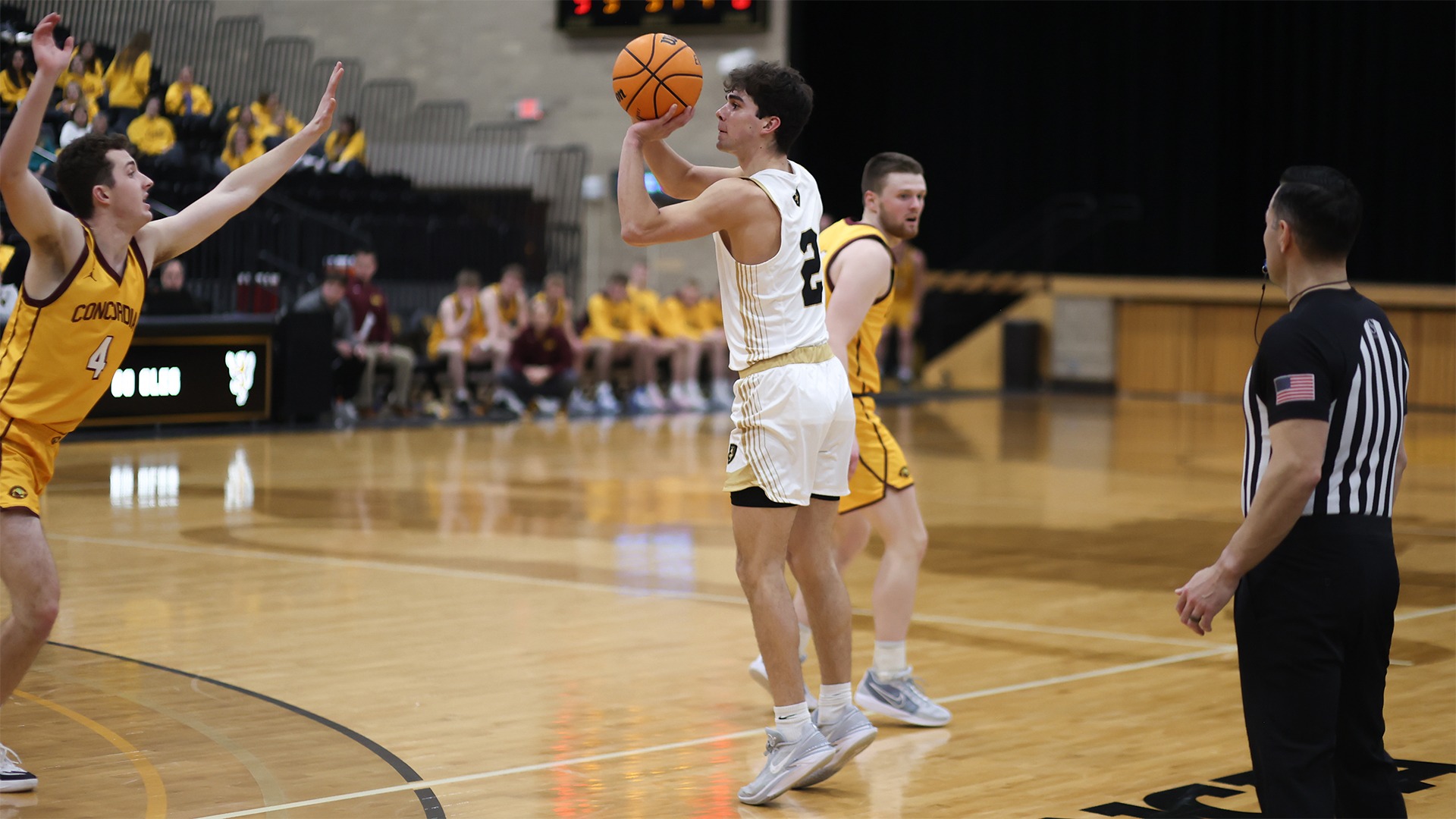 Metcalf's shooting sparks men's basketball to win at Bethel - St. Olaf ...