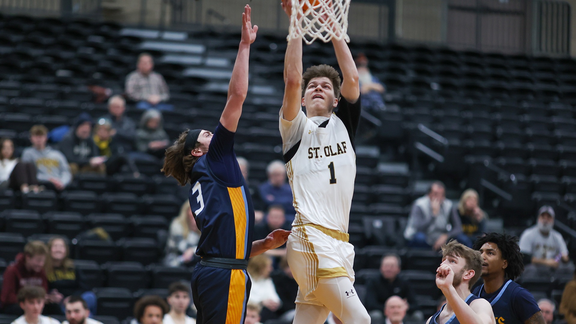 Connor Martin - Men's Basketball - St. Olaf College Athletics