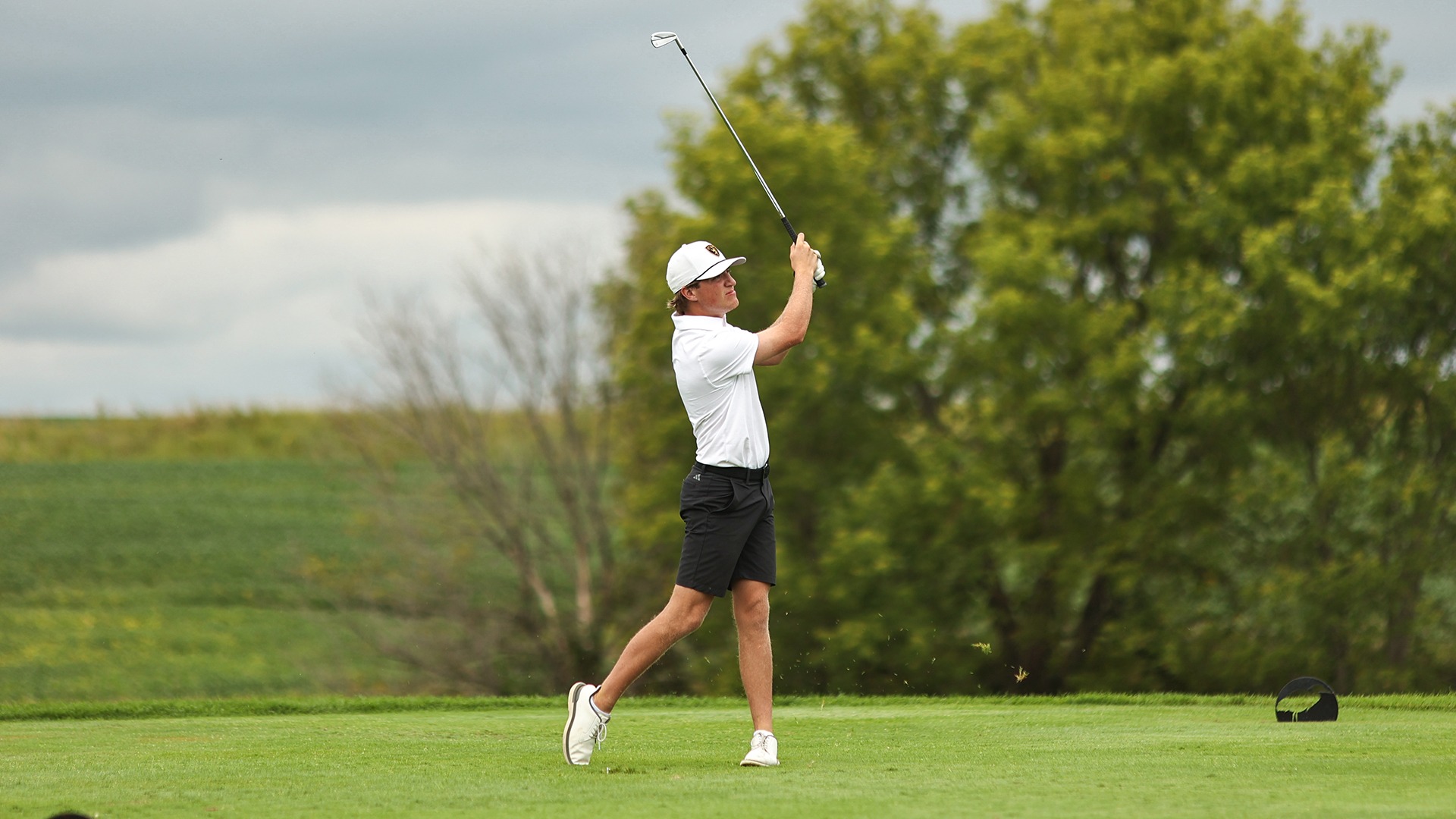 Schmidt paces men's golf with top-20 finish at Minnesota Golf Classic ...