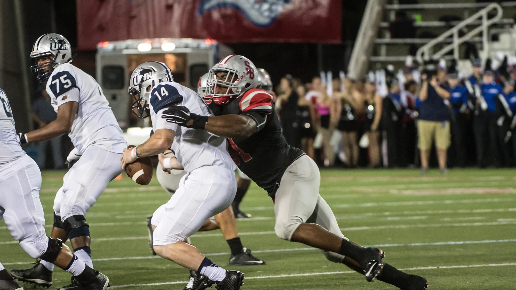 Victor Ochi - Football - Stony Brook University Athletics