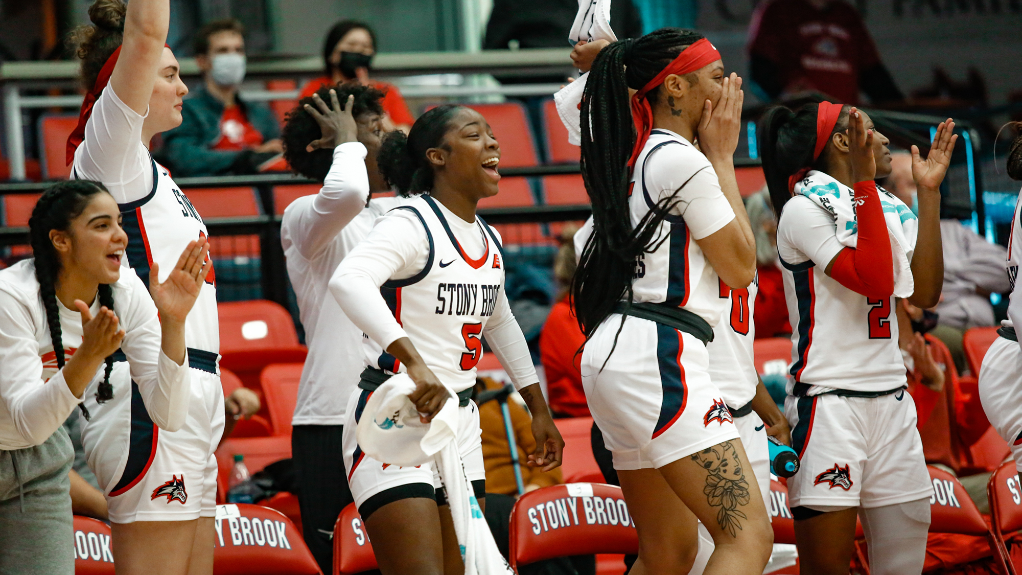 Women’s Basketball Extends Season-Long Winning Streak to 10 Games in a ...