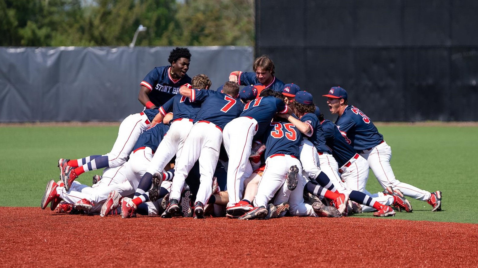 Giordano's Walk Off Single Gives Baseball its Third Consecutive America ...