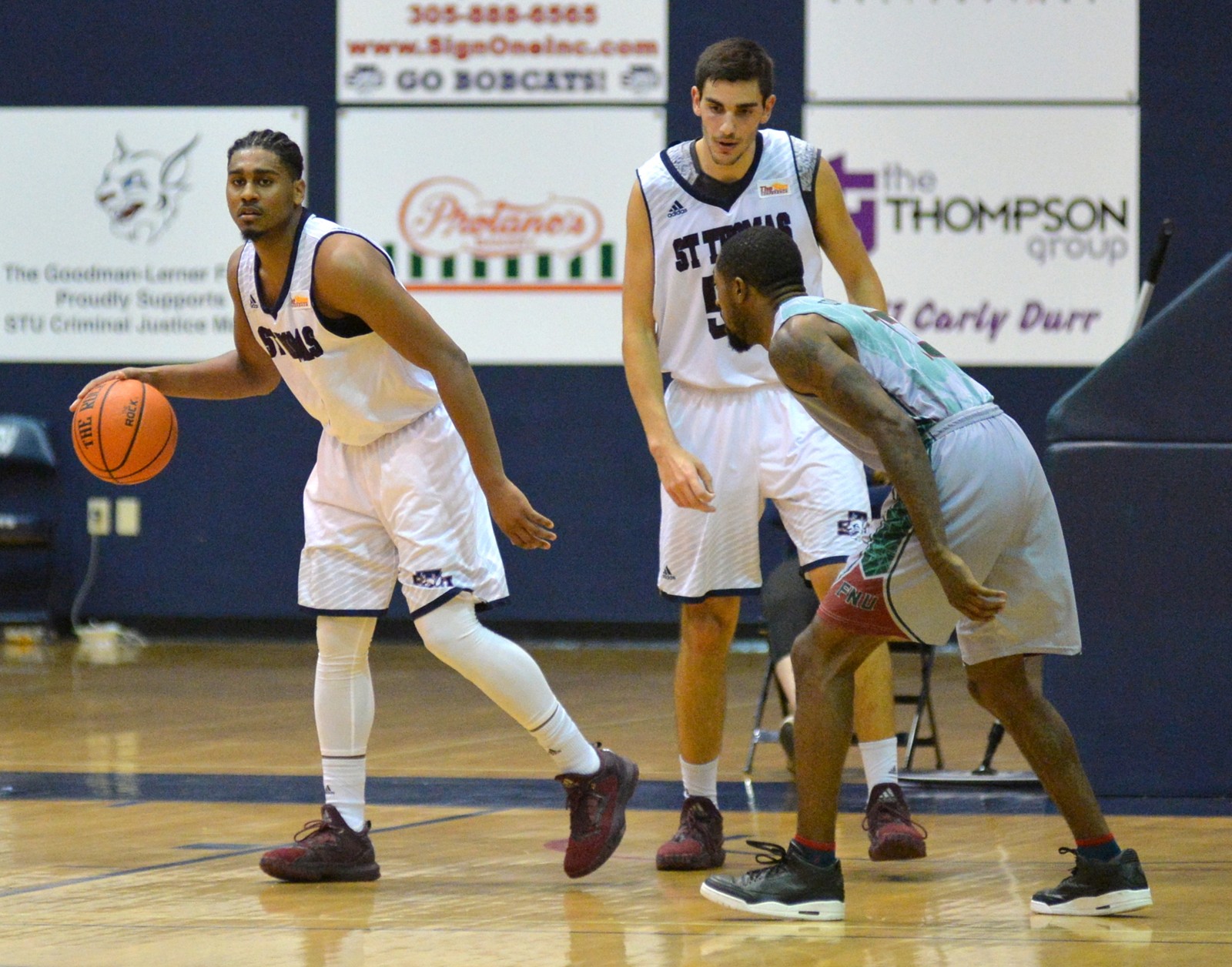 Armand Shoon - 2016-2017 - #21 Men's Basketball - St. Thomas University ...
