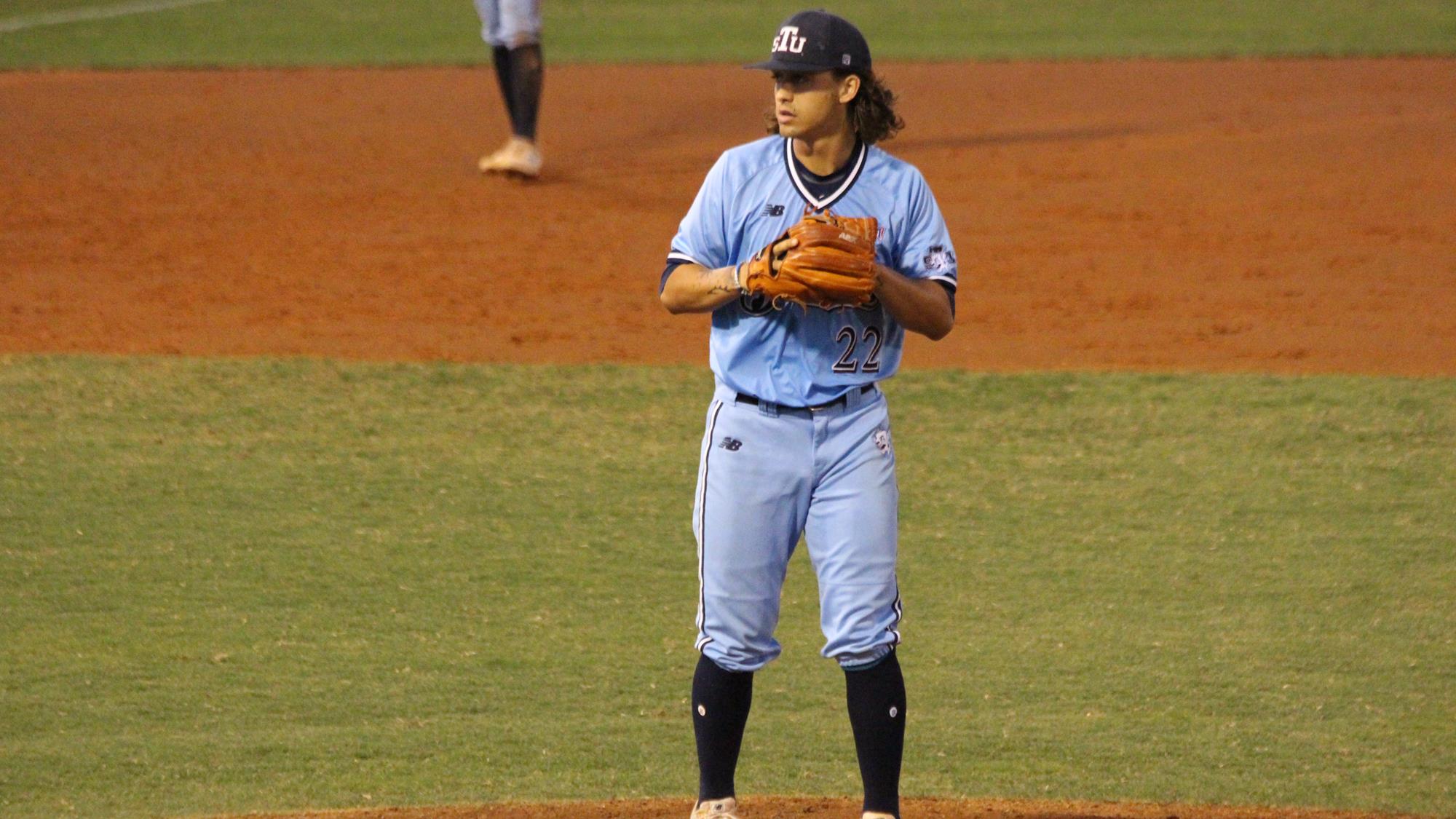 #10 BOBCATS TAKE DOUBLEHEADER OVER NIGHTHAWKS - St. Thomas University ...