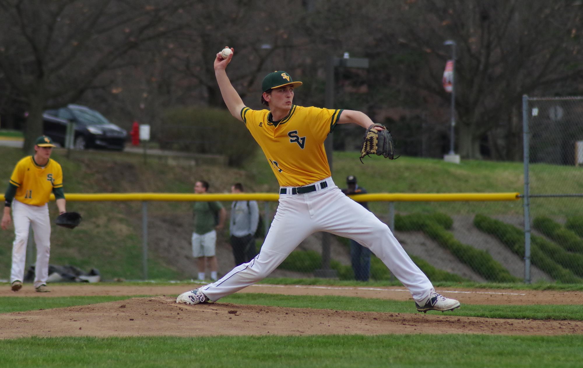 Bearcats complete season sweep of Golden Tornadoes - Saint Vincent College