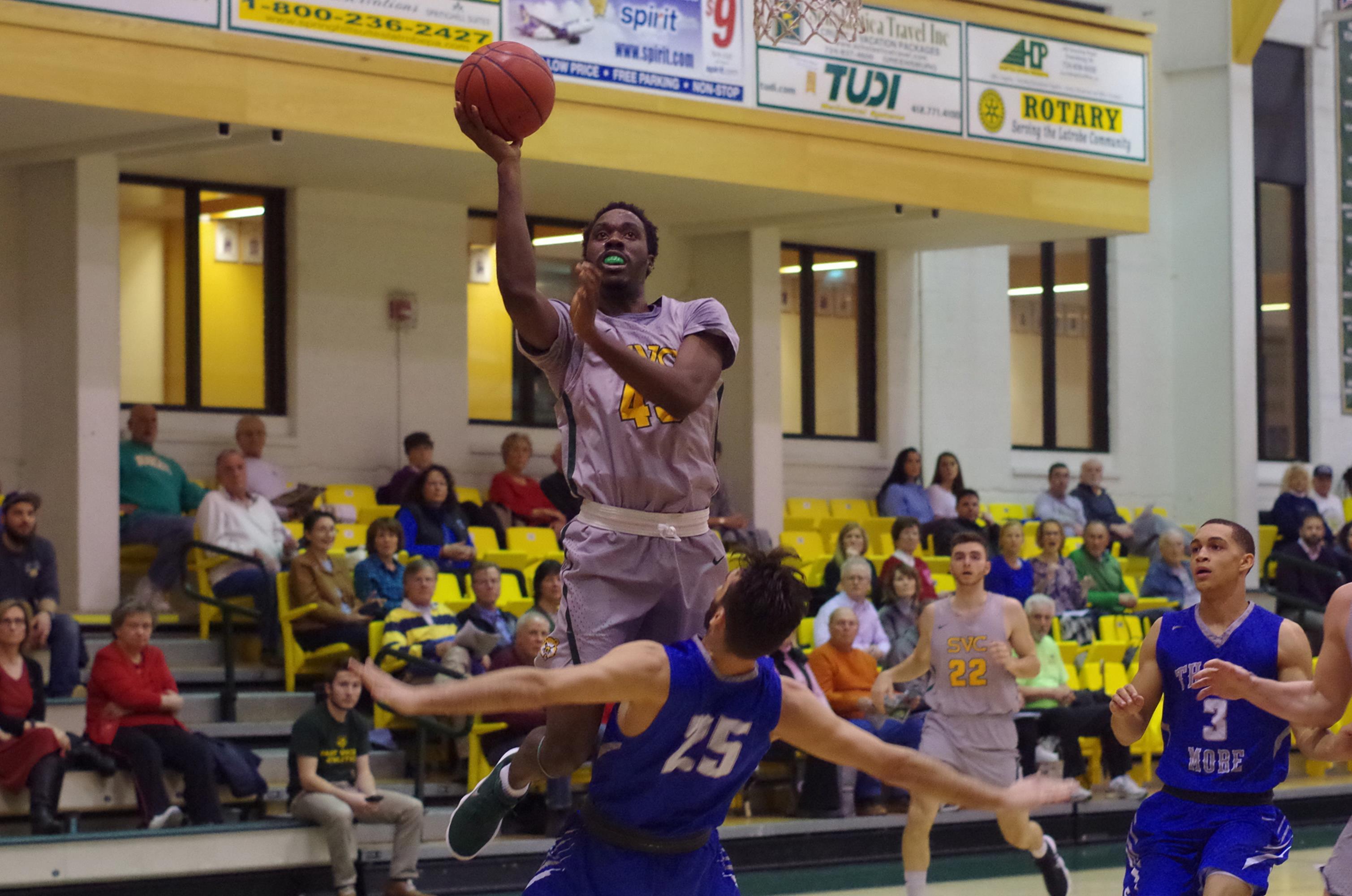 Bearcats defeat Thomas More by 15 - Saint Vincent College