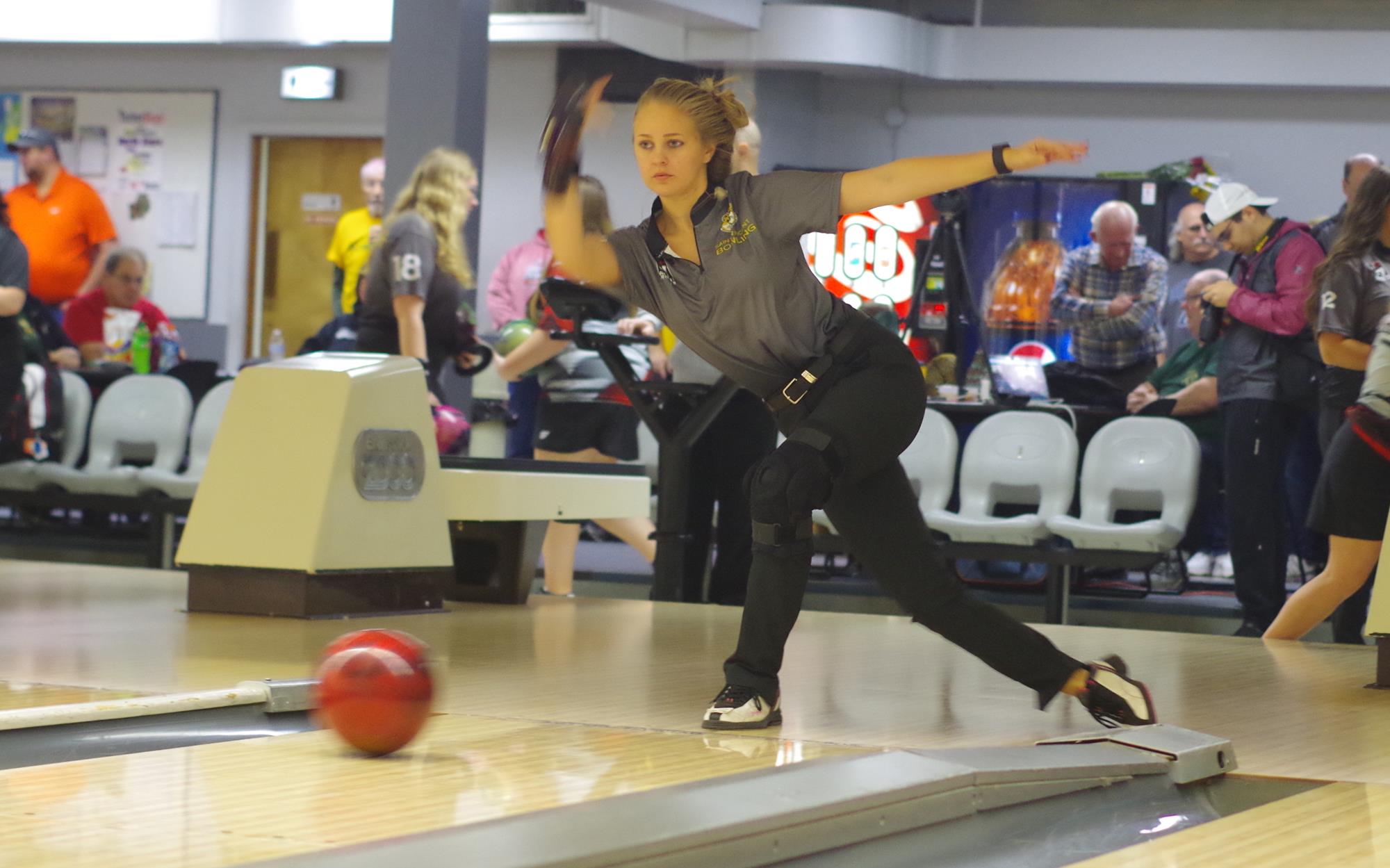 Kayla Grudinsky - Women's Bowling - Saint Vincent College