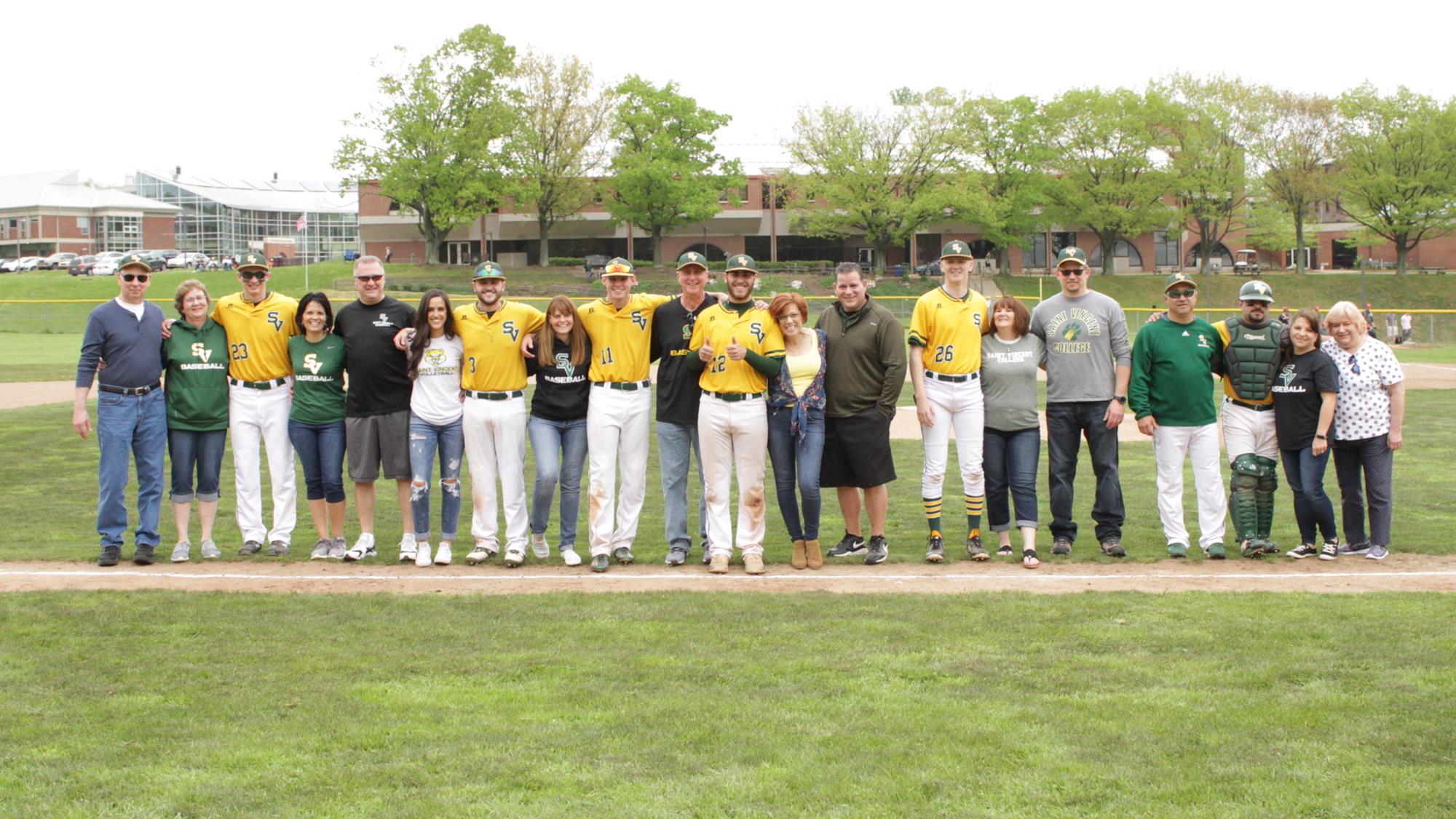 Bearcats split doubleheader with W&J on Senior Day - Saint Vincent College