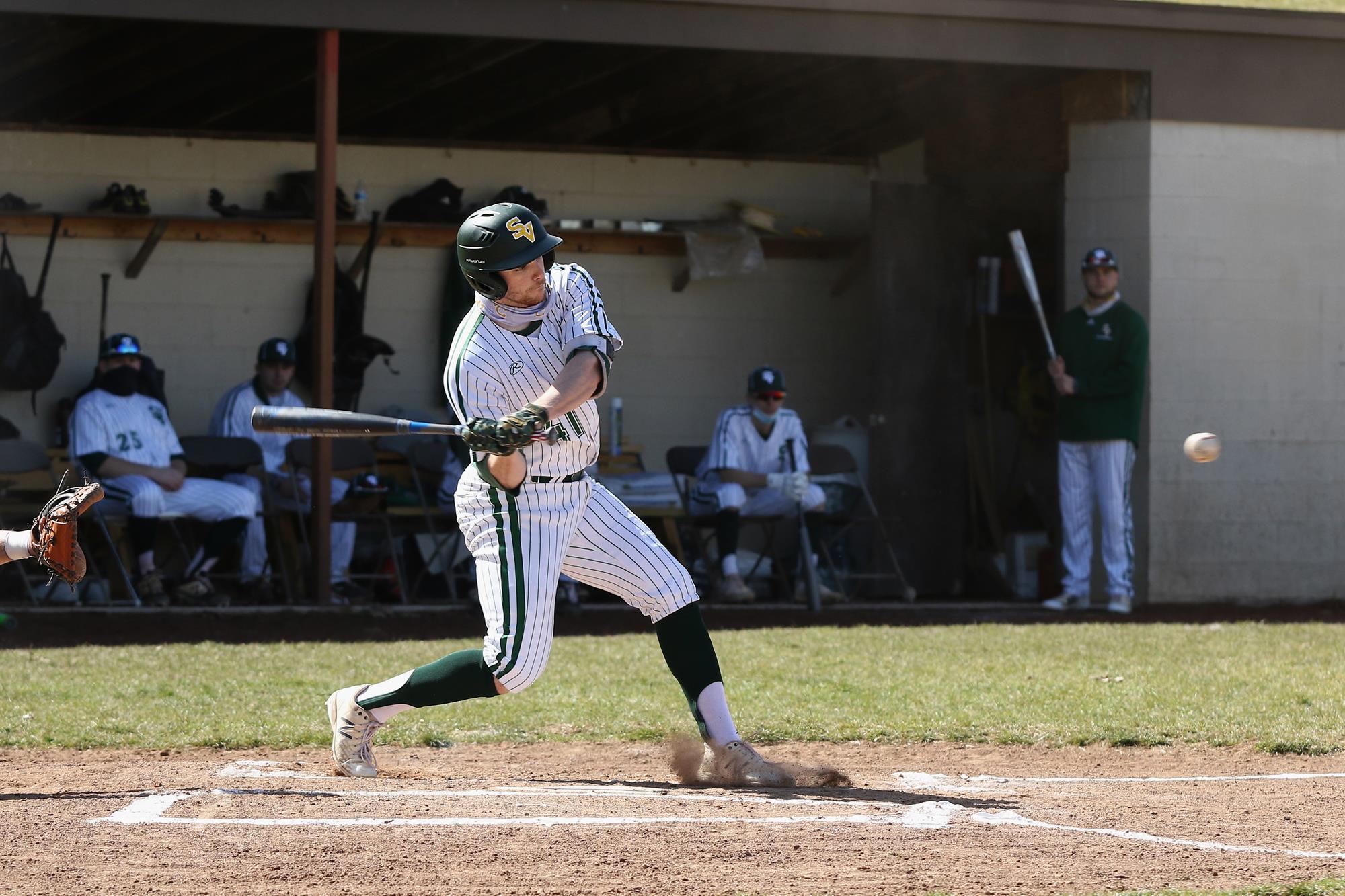 Bearcats split home opener - Saint Vincent College