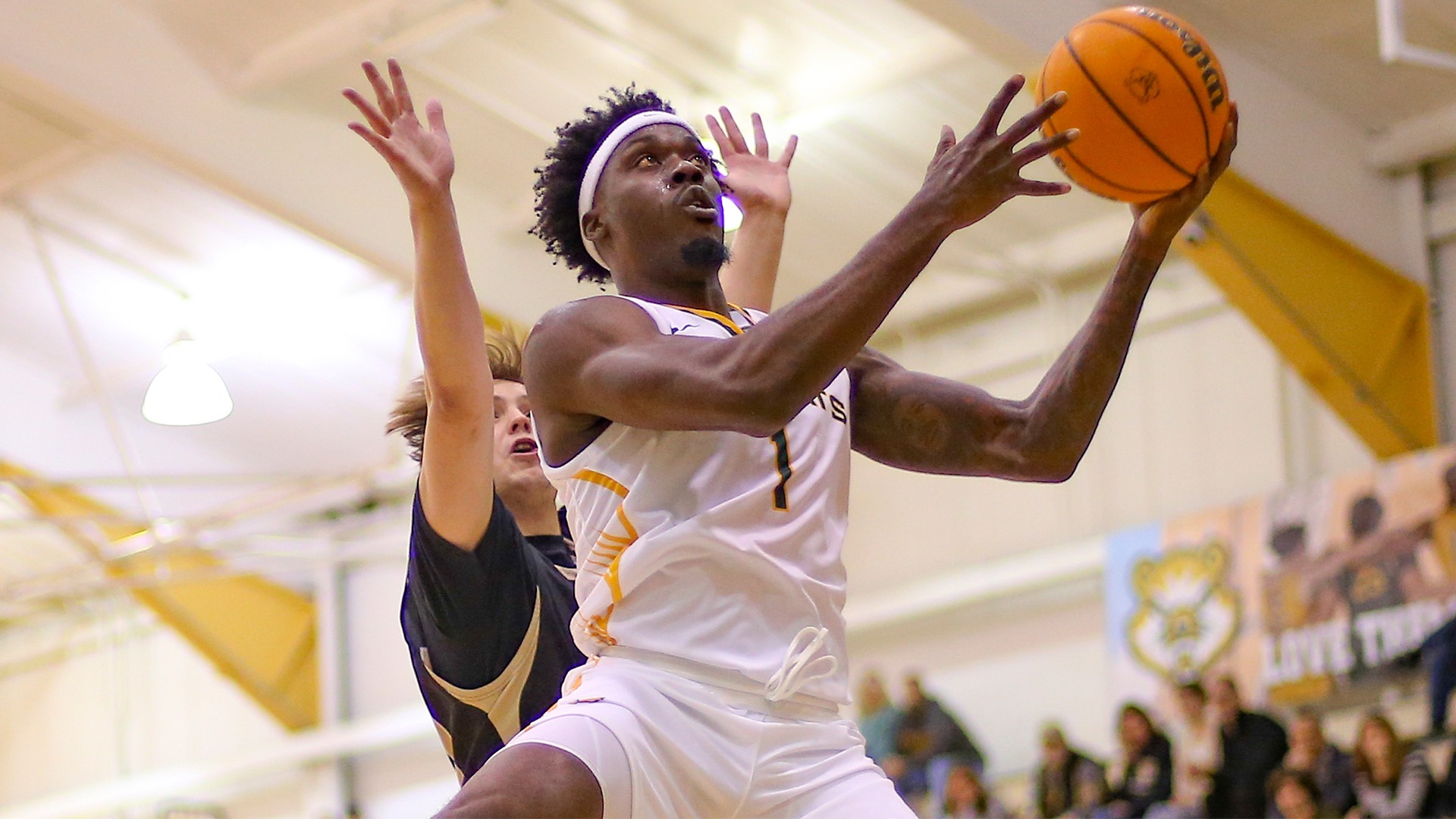 Shemar Bennett - Men's Basketball - Saint Vincent College