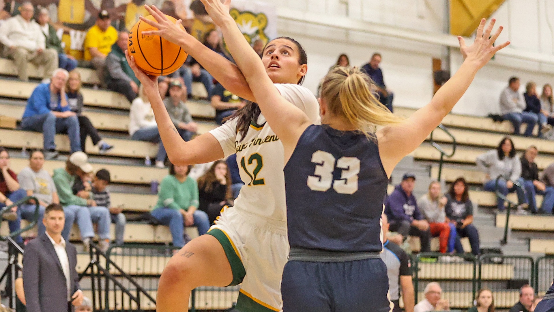 Women's basketball wins third straight - Saint Vincent College