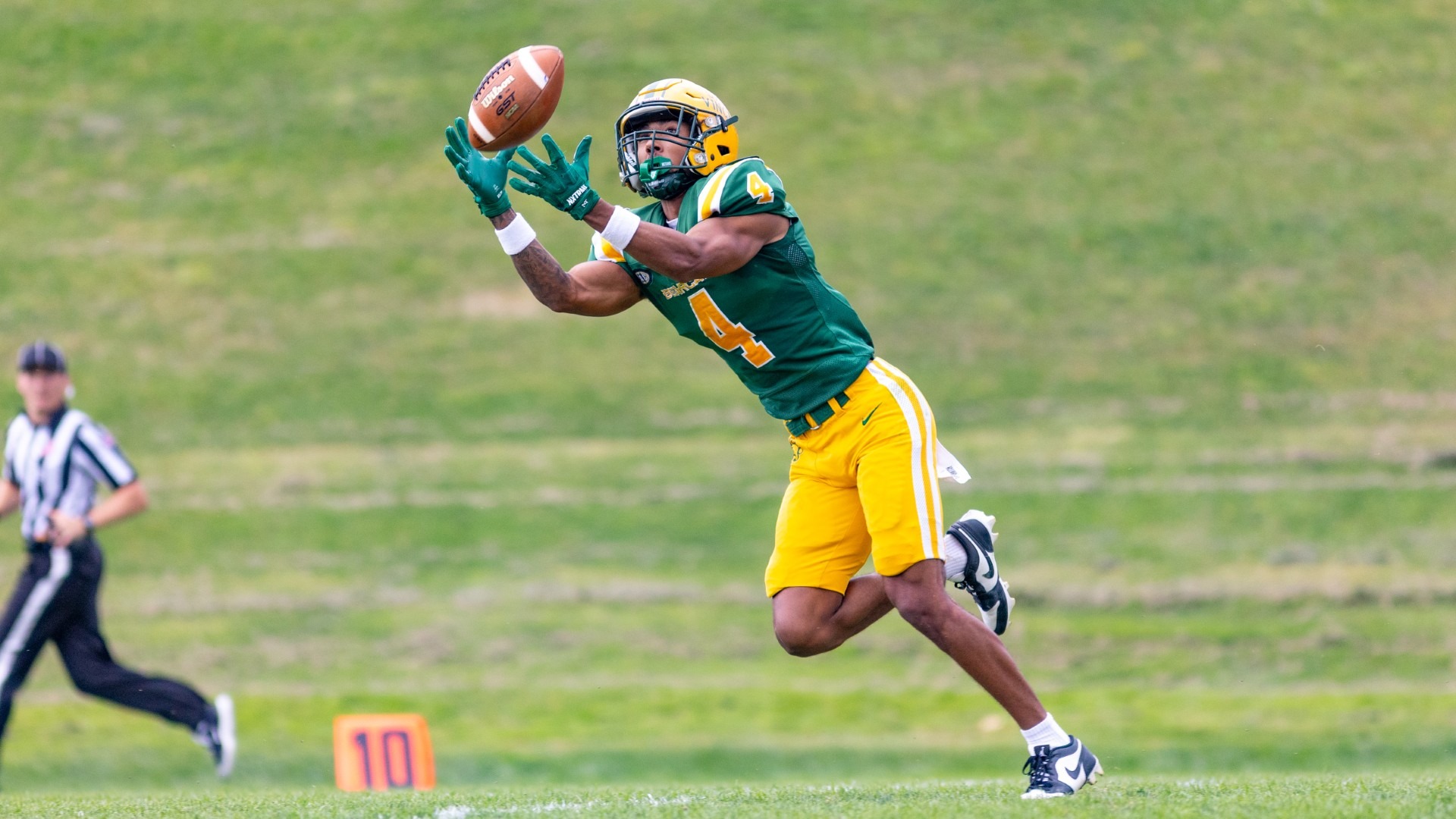 Downs named PAC Offensive Player of the Week in football - Saint ...