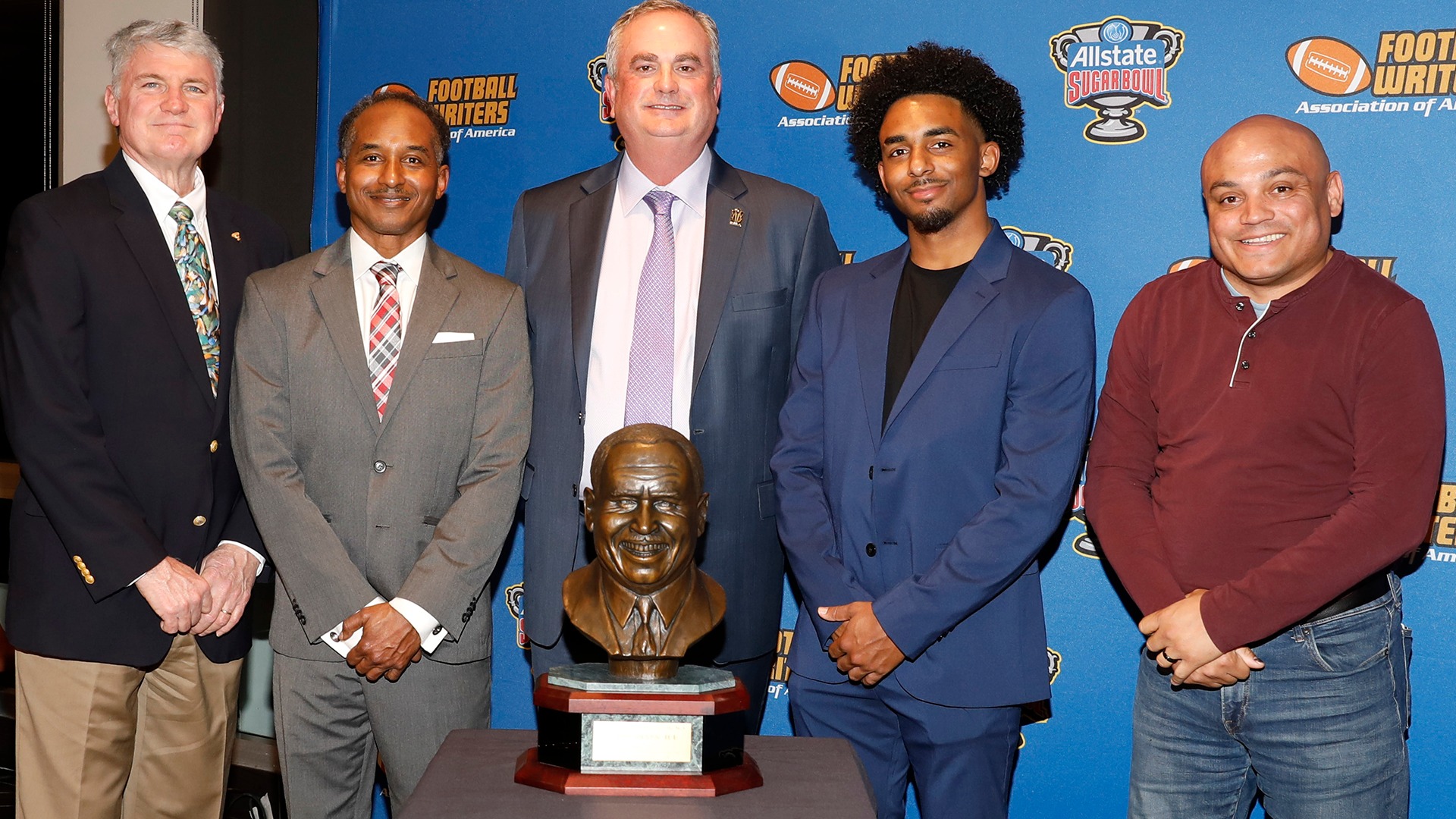 Sonny Dykes Presented With 2022 Eddie Robinson Coach of the Year Award ...