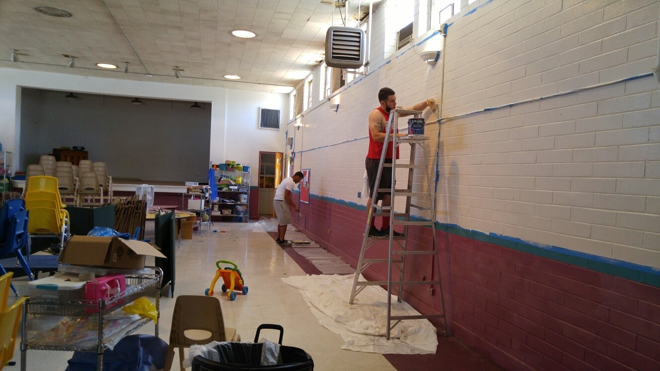 Photo Gallery: Lobos help in ACC paint project - Sul Ross State ...