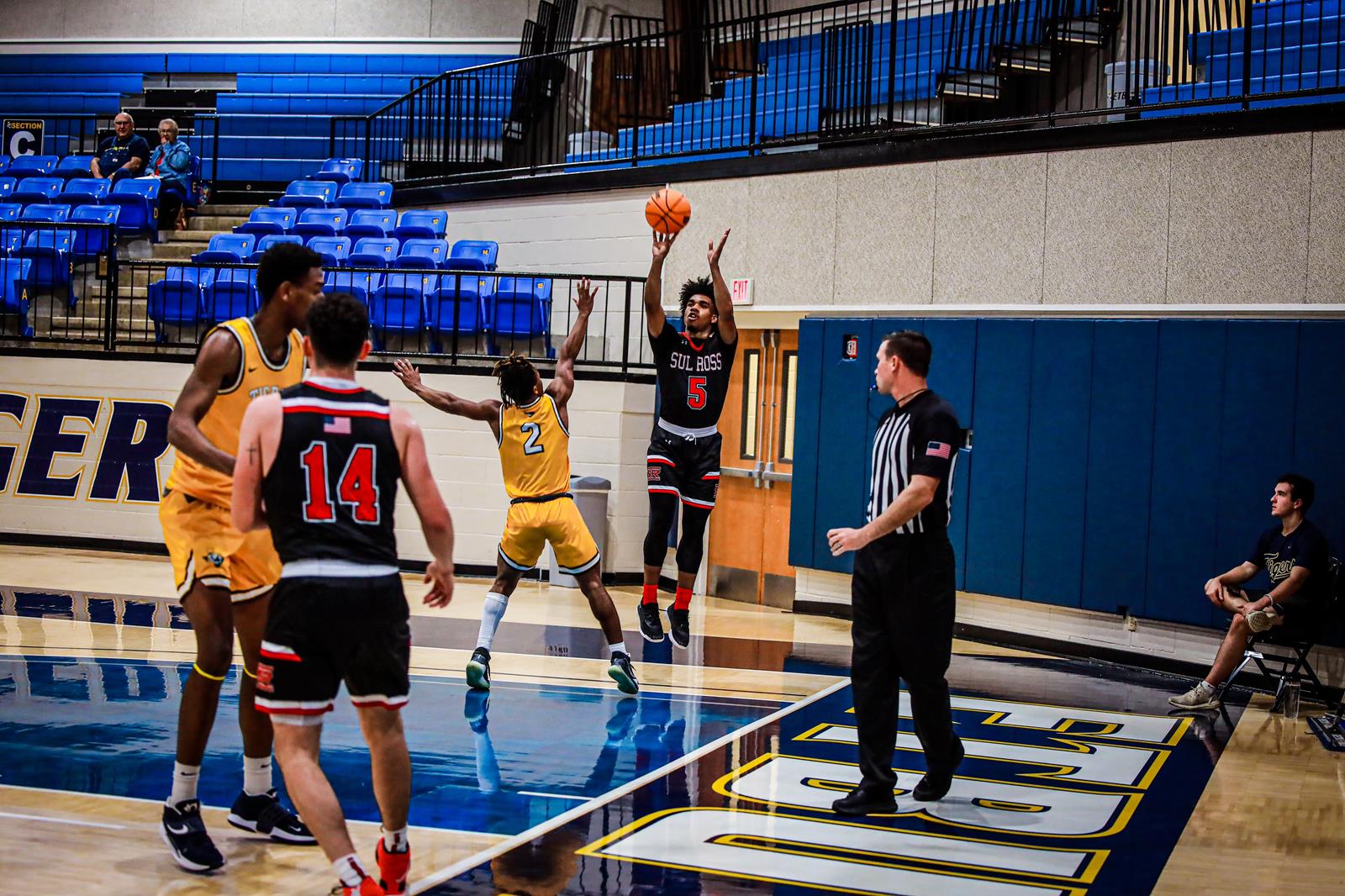 Trey Nelson - Men's Basketball - Sul Ross State University Athletics
